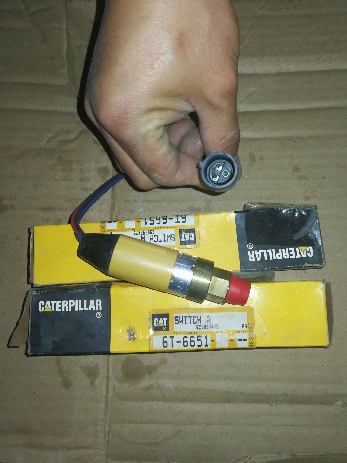 卡特彼勒发动机压力传感器6T-6651-阿里巴巴