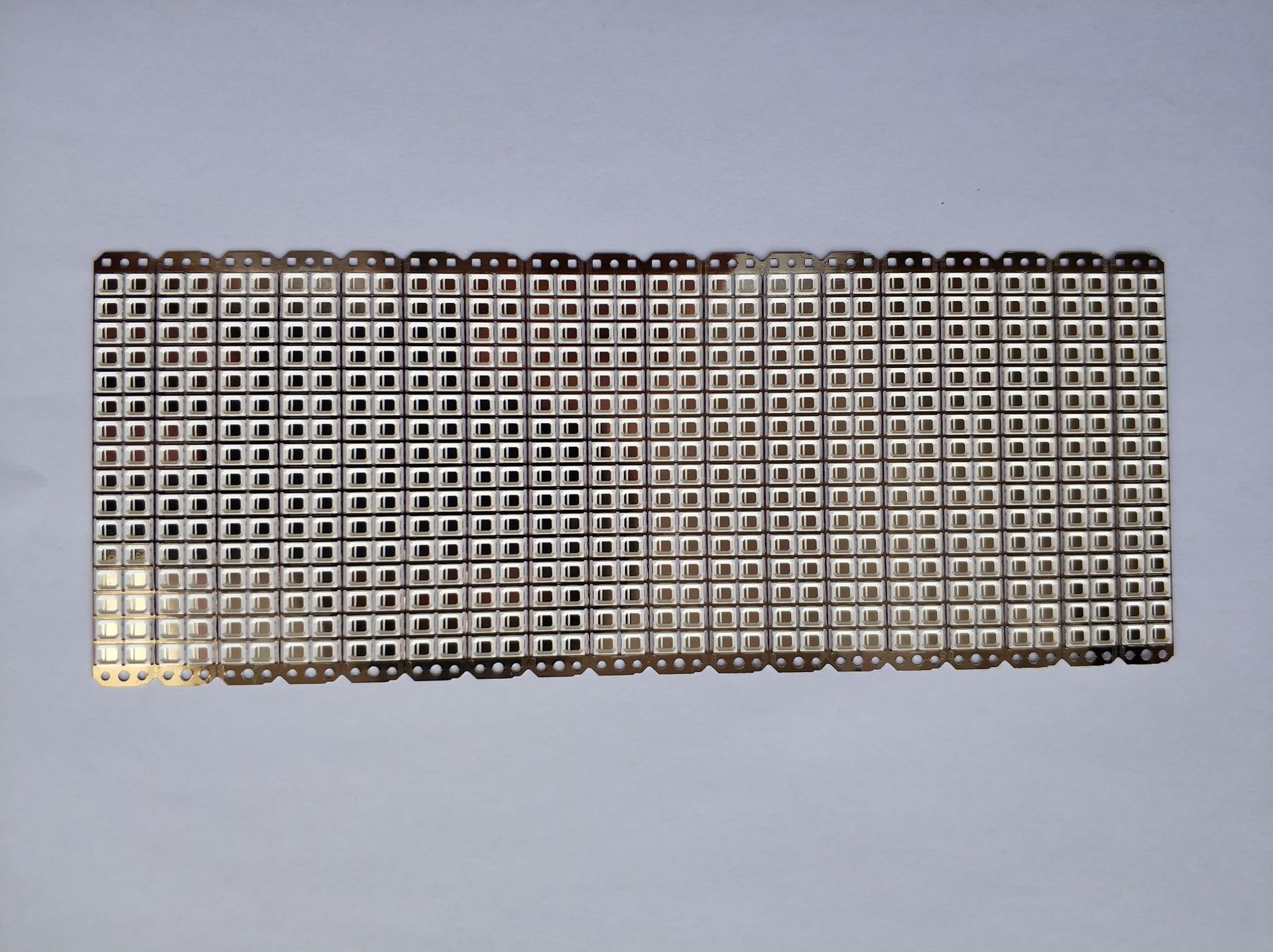 厂家直销LED支架 SMD2835方杯对等支架黄铜PCT料-阿里巴巴