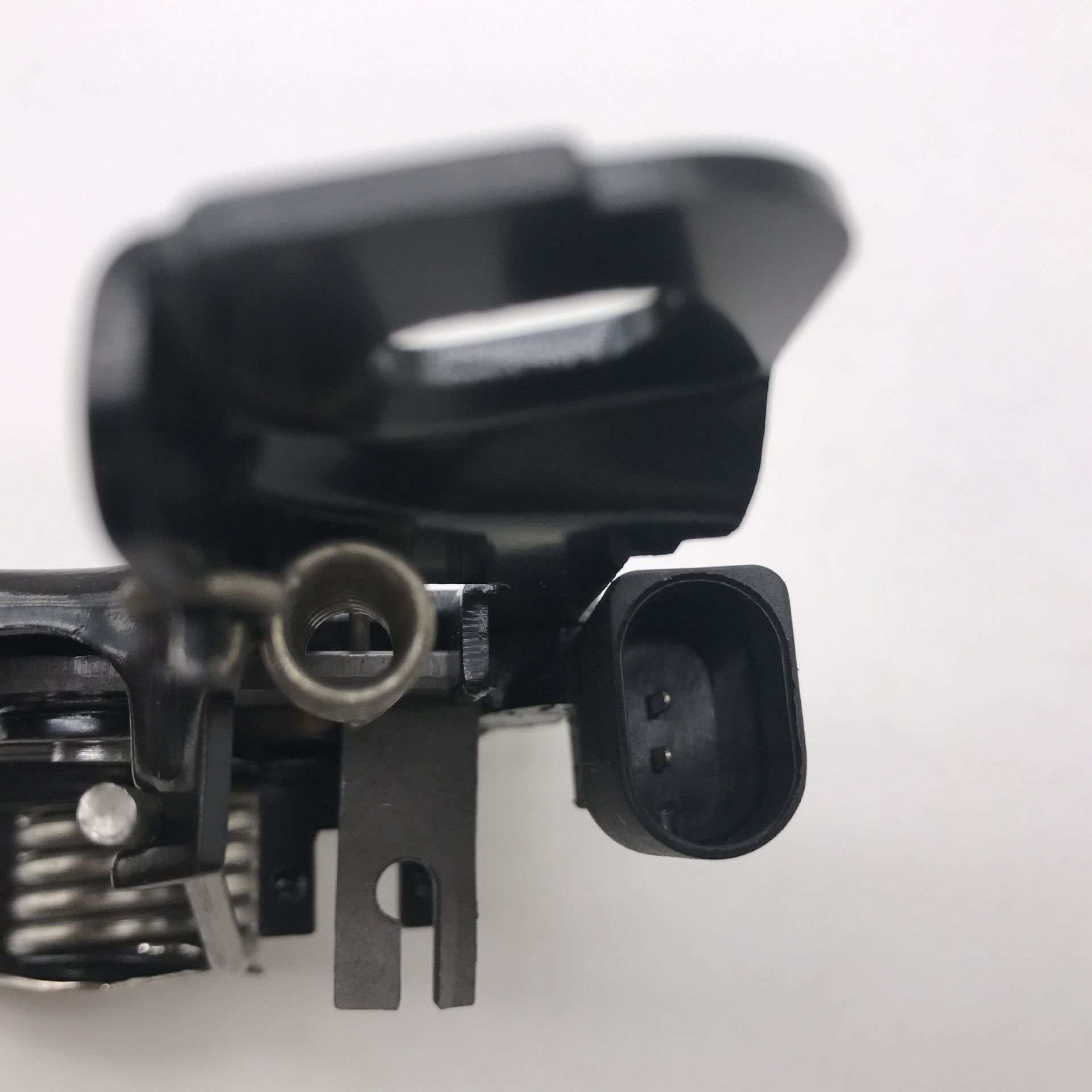 适用奥迪C5 A6 发动机盖下锁 引擎盖下锁 8D0 823 509 J-阿里巴巴