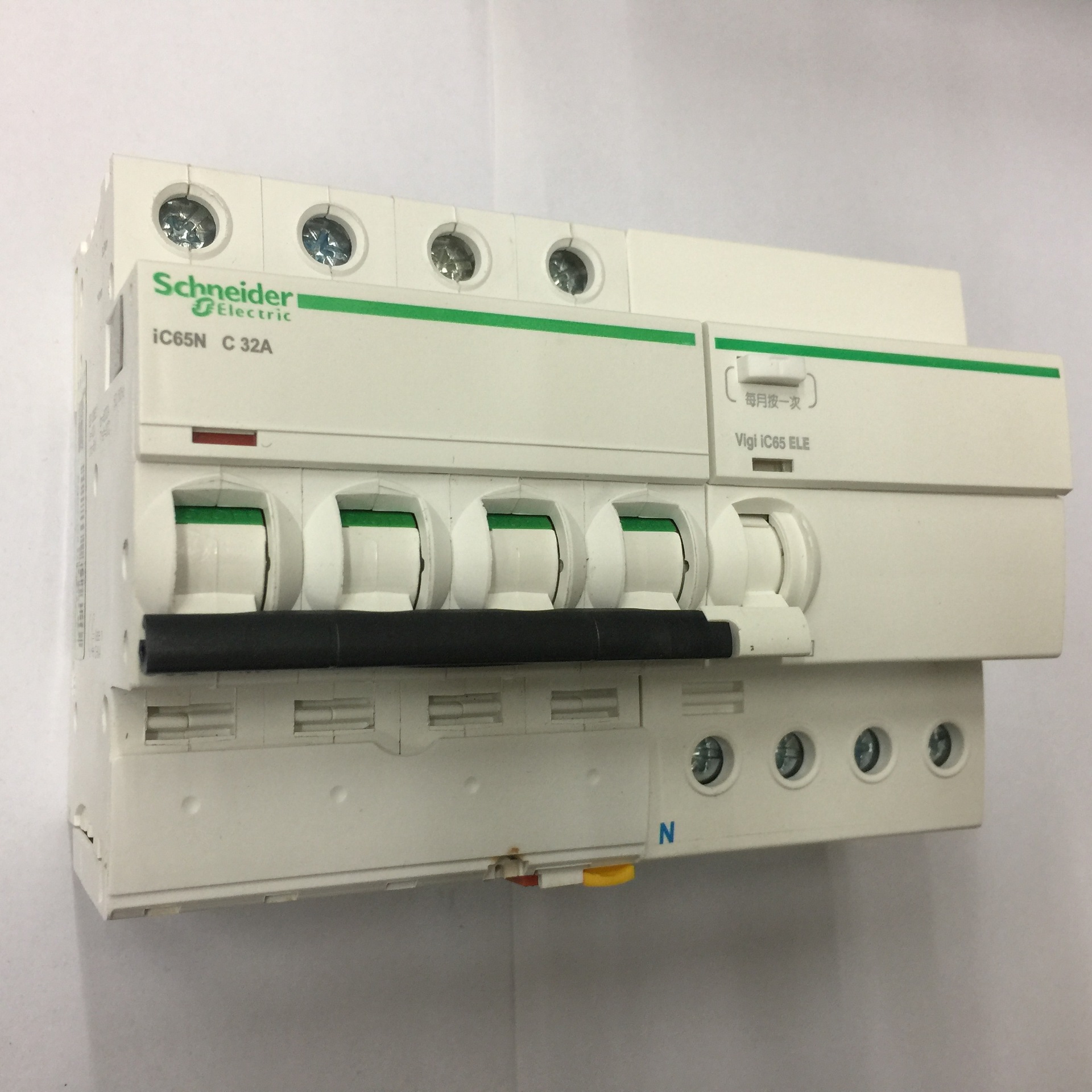 原装正品IC65N 4P C32A 30MA Schneider剩余电流动作保护漏电开关-阿里巴巴
