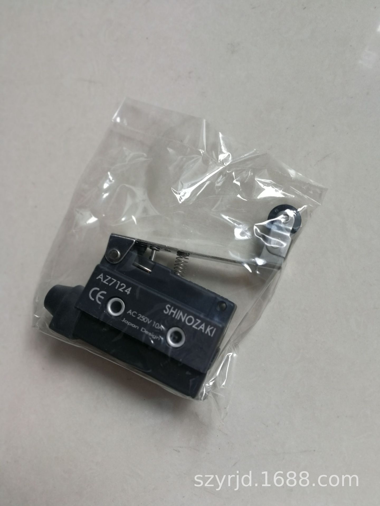 台湾SHINOZAKI行程开关AZ7124限位开关深圳批发-阿里巴巴