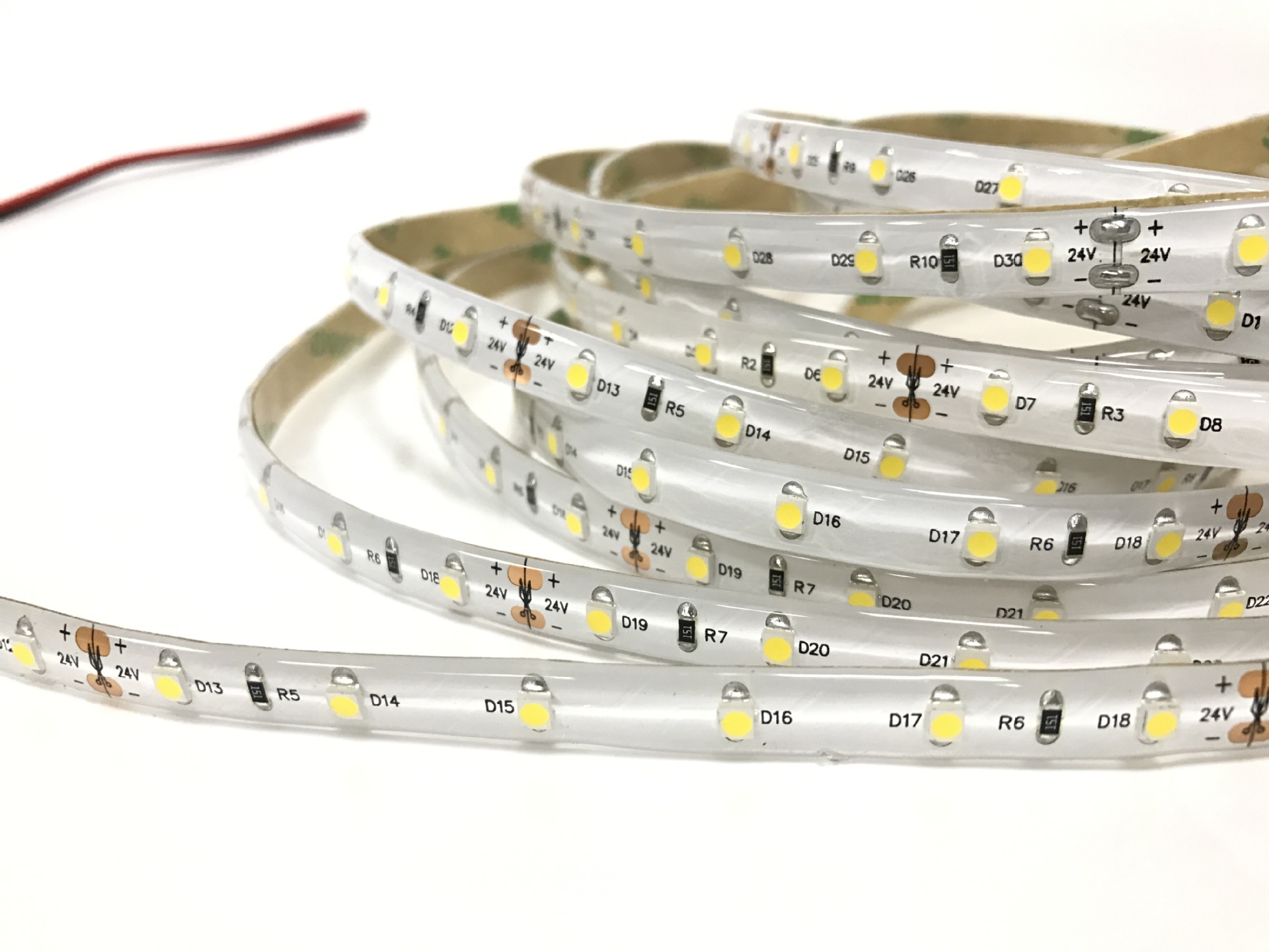 led3528灯带 12V 24V 60灯 120灯一米 2835滴胶防水软灯条-阿里巴巴