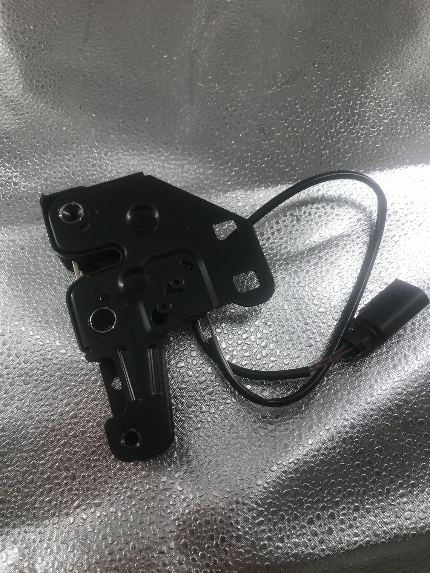 询价 厂家供应 机盖锁 4FD 823 509A Hood Latch-阿里巴巴