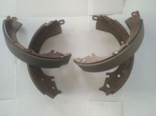 量大优惠出口印尼市场少金属耐磨环保型鼓式制动蹄,刹车蹄 K2335-阿里巴巴