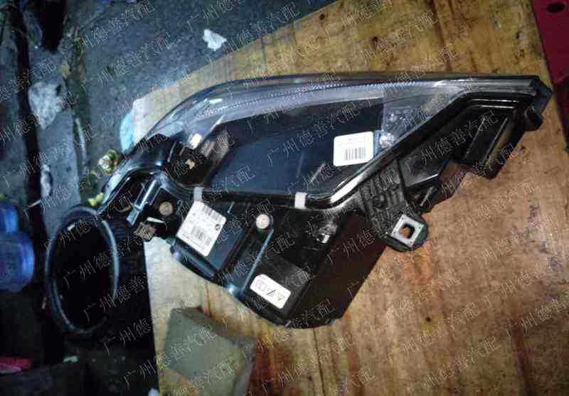 适用宝马X3前大灯 前照灯 机盖 叶子板 倒车镜 汽车功放 汽车配件-阿里巴巴