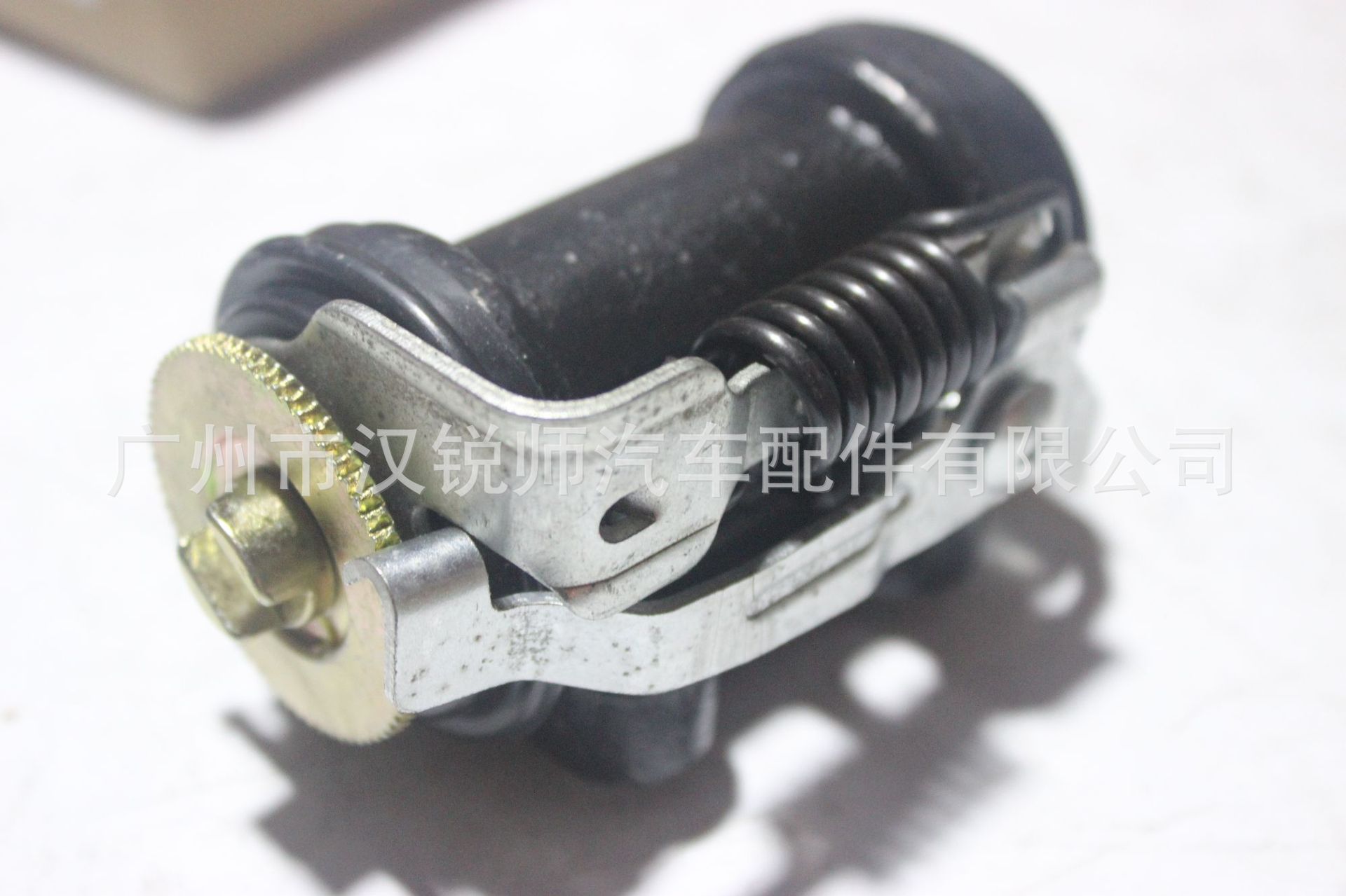 专供跨境适用于丰田考斯特后轮制动缸右后上刹车分泵47560-37082-阿里巴巴