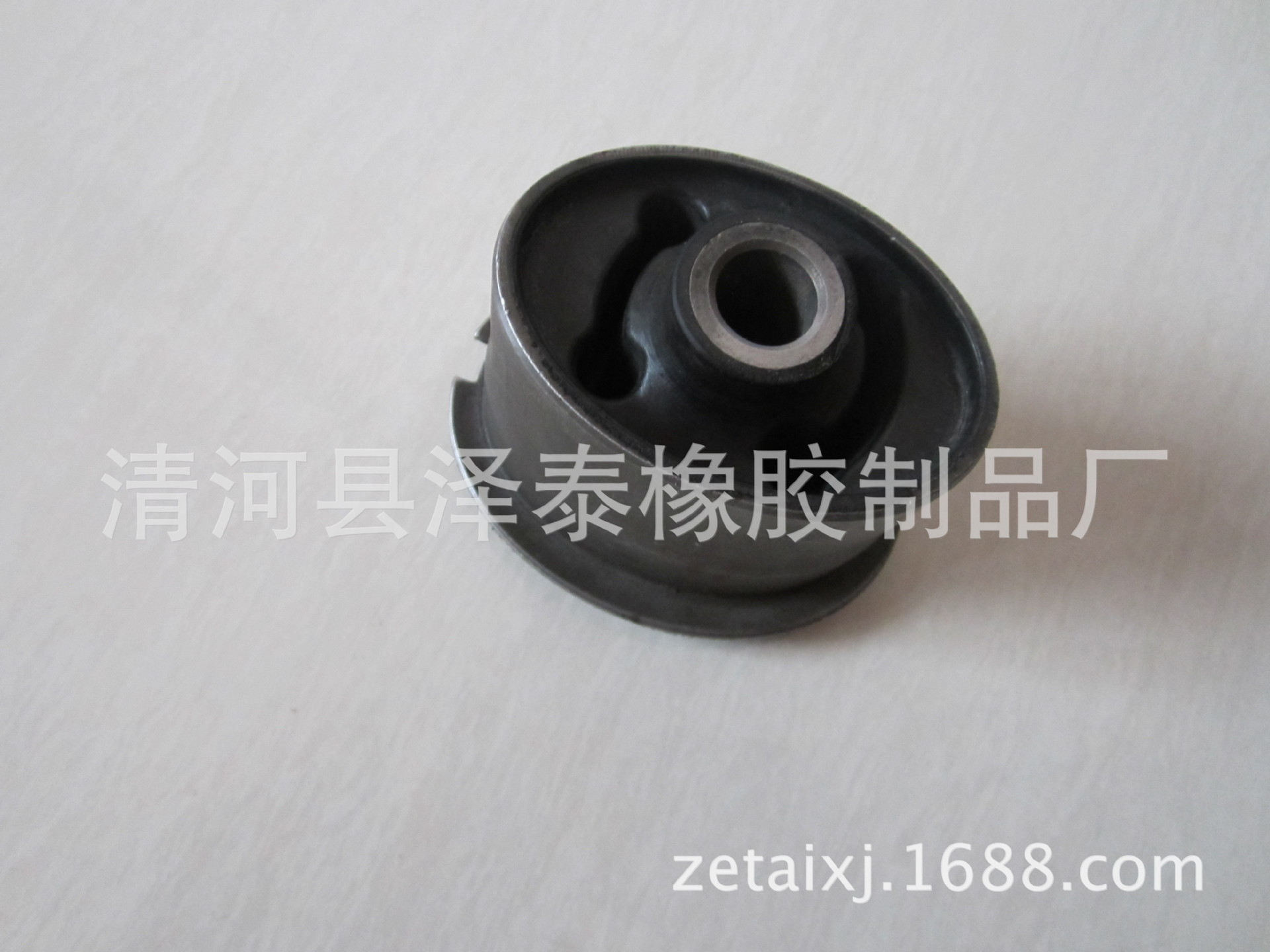 厂家供应 钢板衬套 悬挂衬套 控制臂胶套 52088217AD-阿里巴巴
