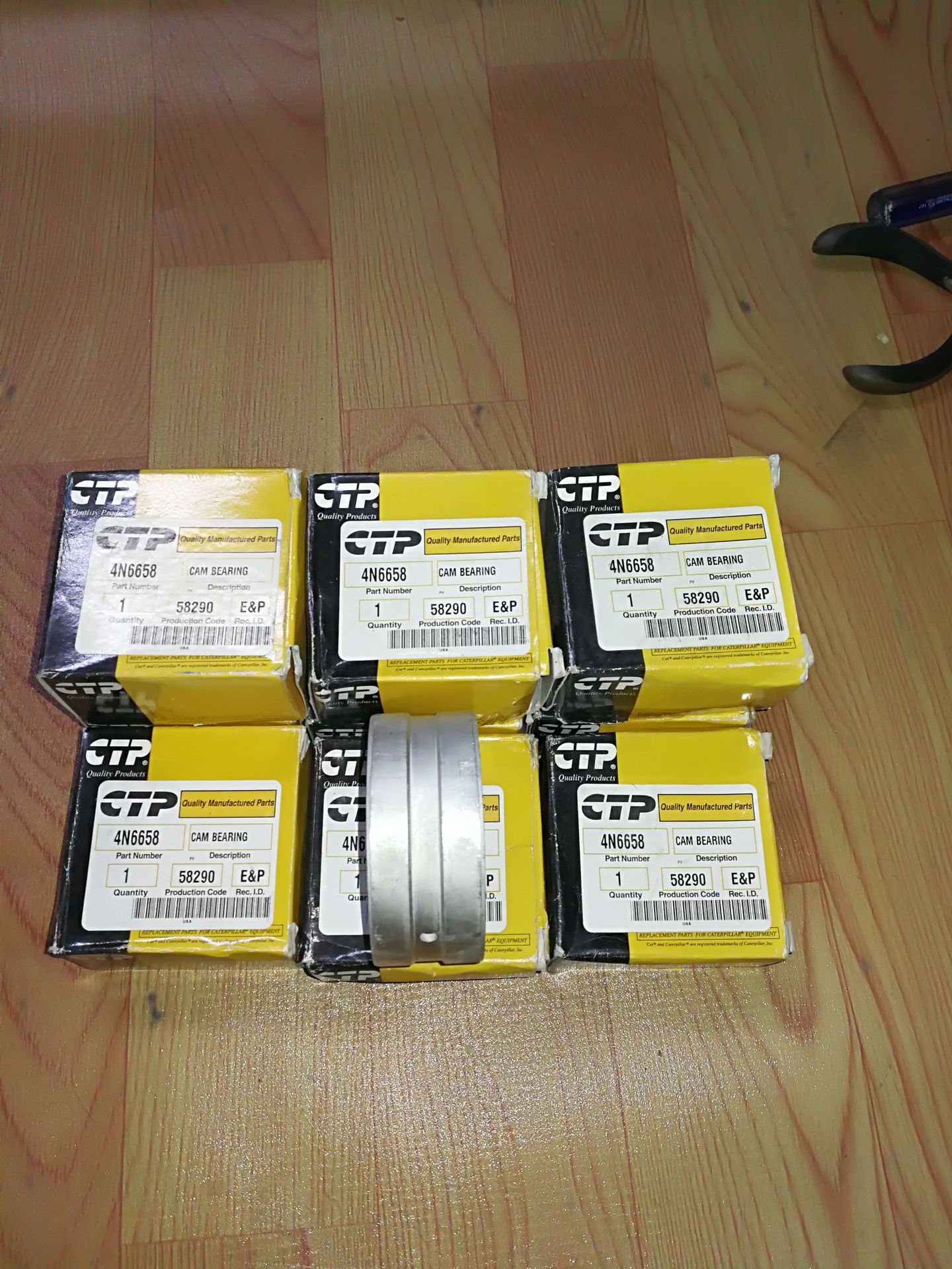 供应卡特彼勒34系列柴油发动机凸轮轴衬套4N6658-阿里巴巴