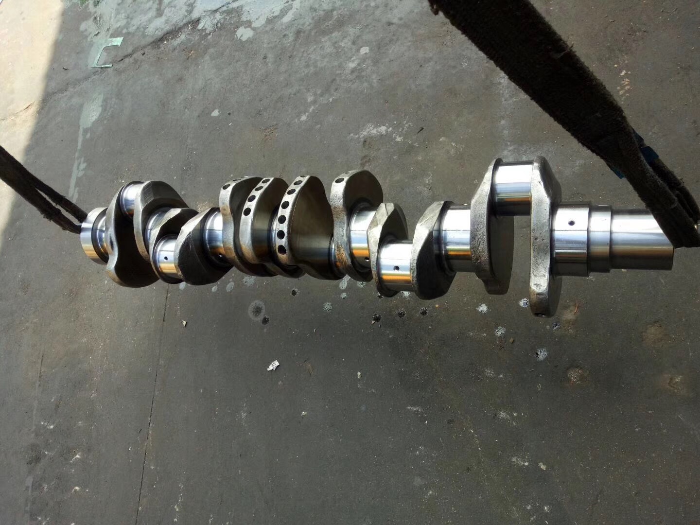 供应日本SA6D140E-2发动机曲轴6211-31-1010-阿里巴巴