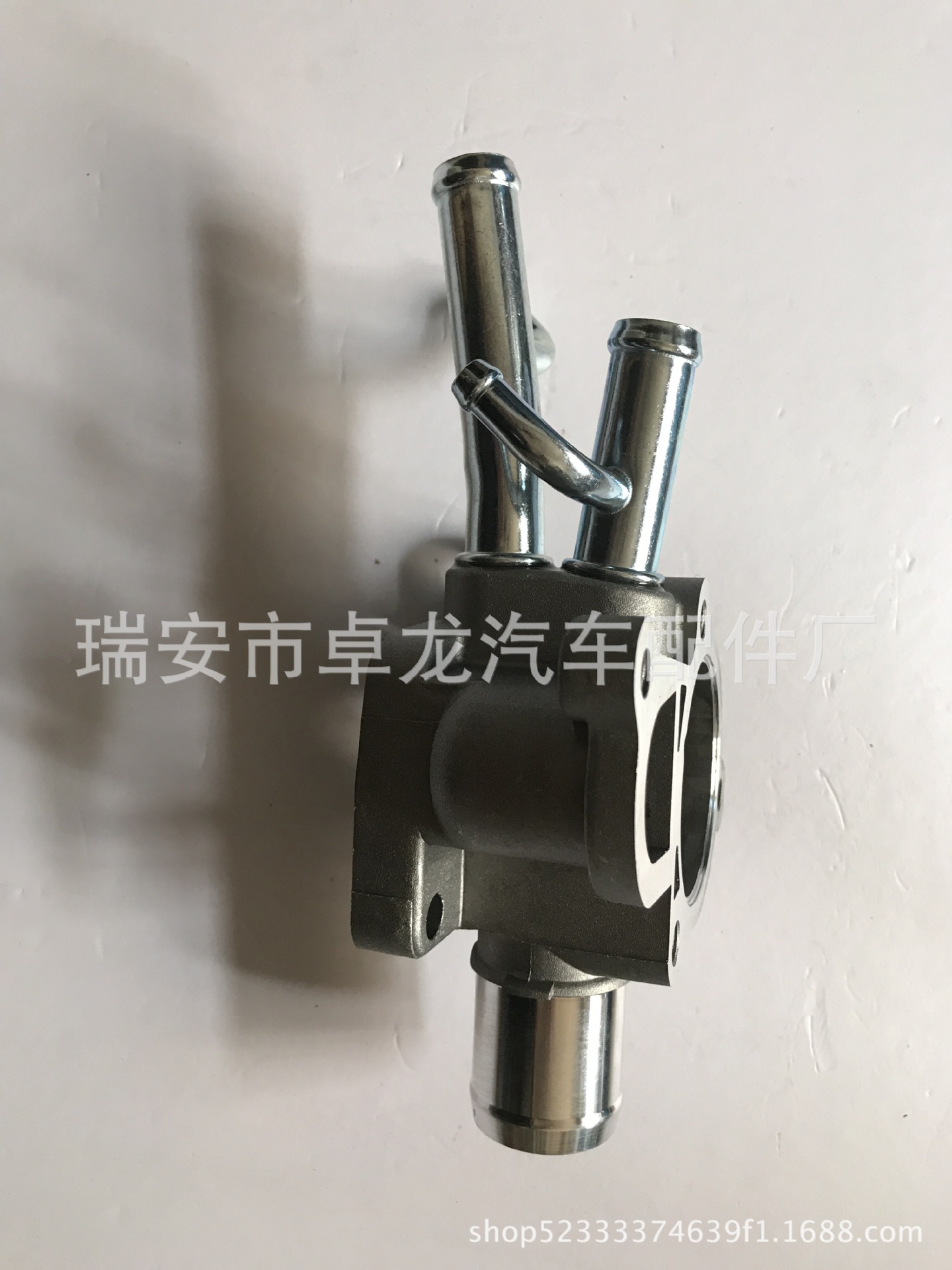 适用于现代悦动伊兰特索纳塔途胜雅绅特赛拉图狮跑节温器底座-阿里巴巴