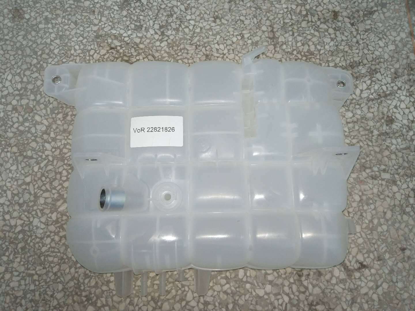 膨胀水箱ecpansion tank OEM 22821826-阿里巴巴