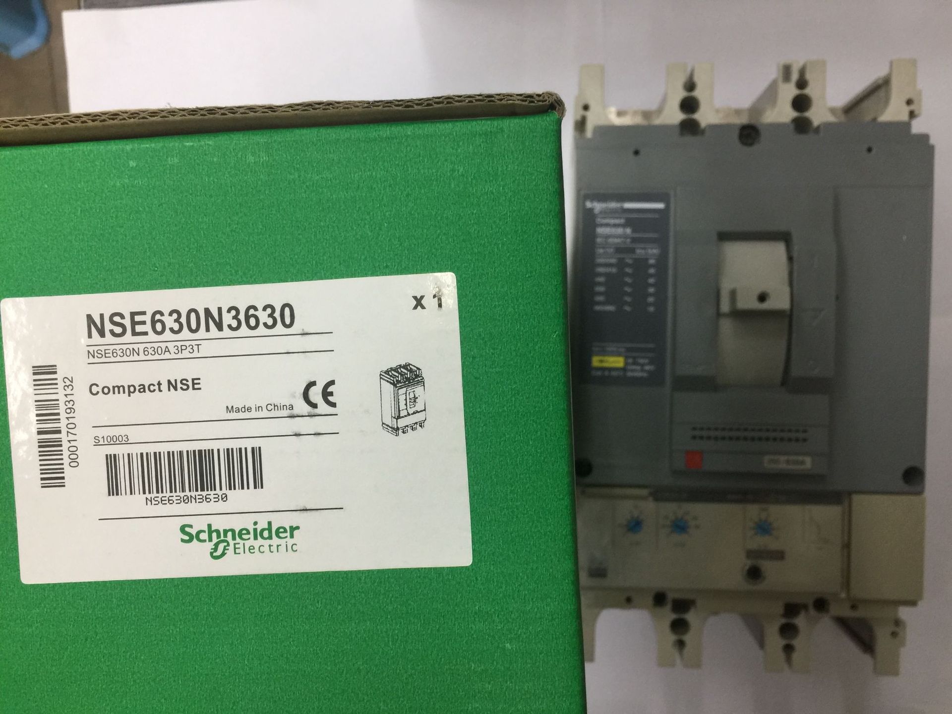 原装正品NSE630N3630 3P 630A Schneider空气开关塑壳式断路器-阿里巴巴