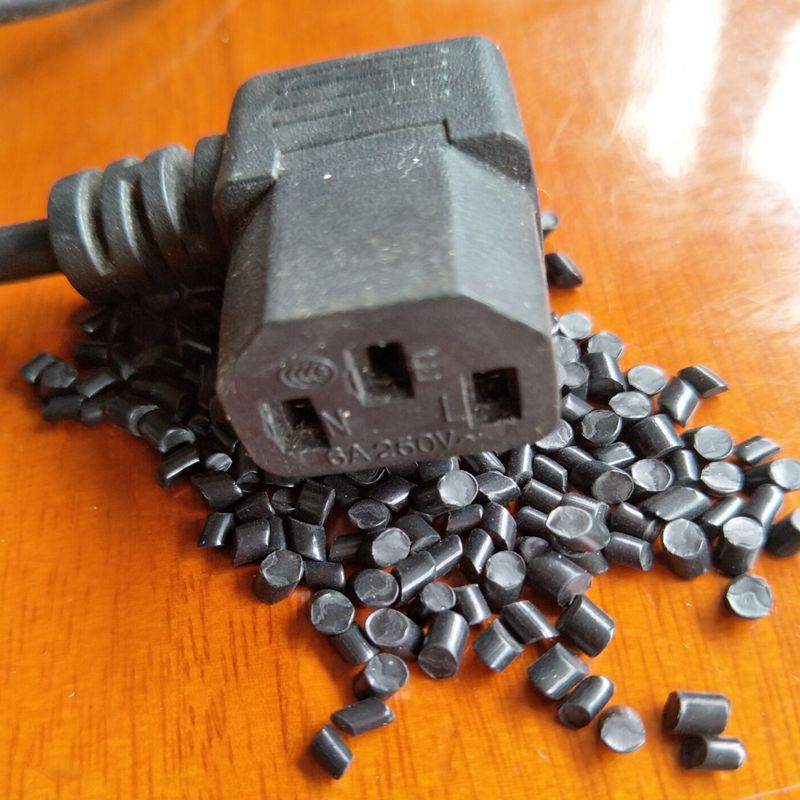 PVC黑色硬质料 PVC黑色45P欧盟环保颗粒 PVC注塑插头原料-阿里巴巴