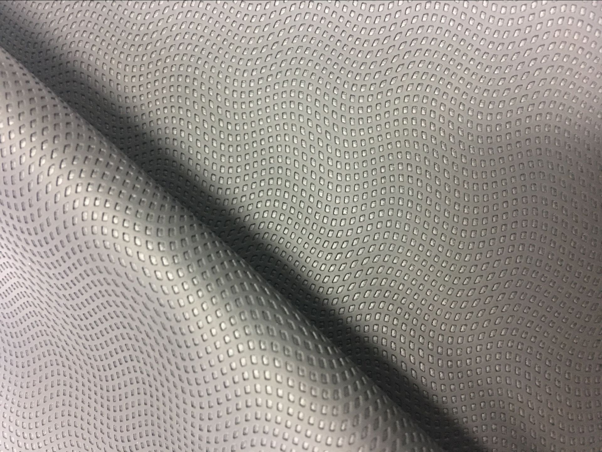 压纹PU革/止滑皮纹路多样Embossed PU glove leather-阿里巴巴