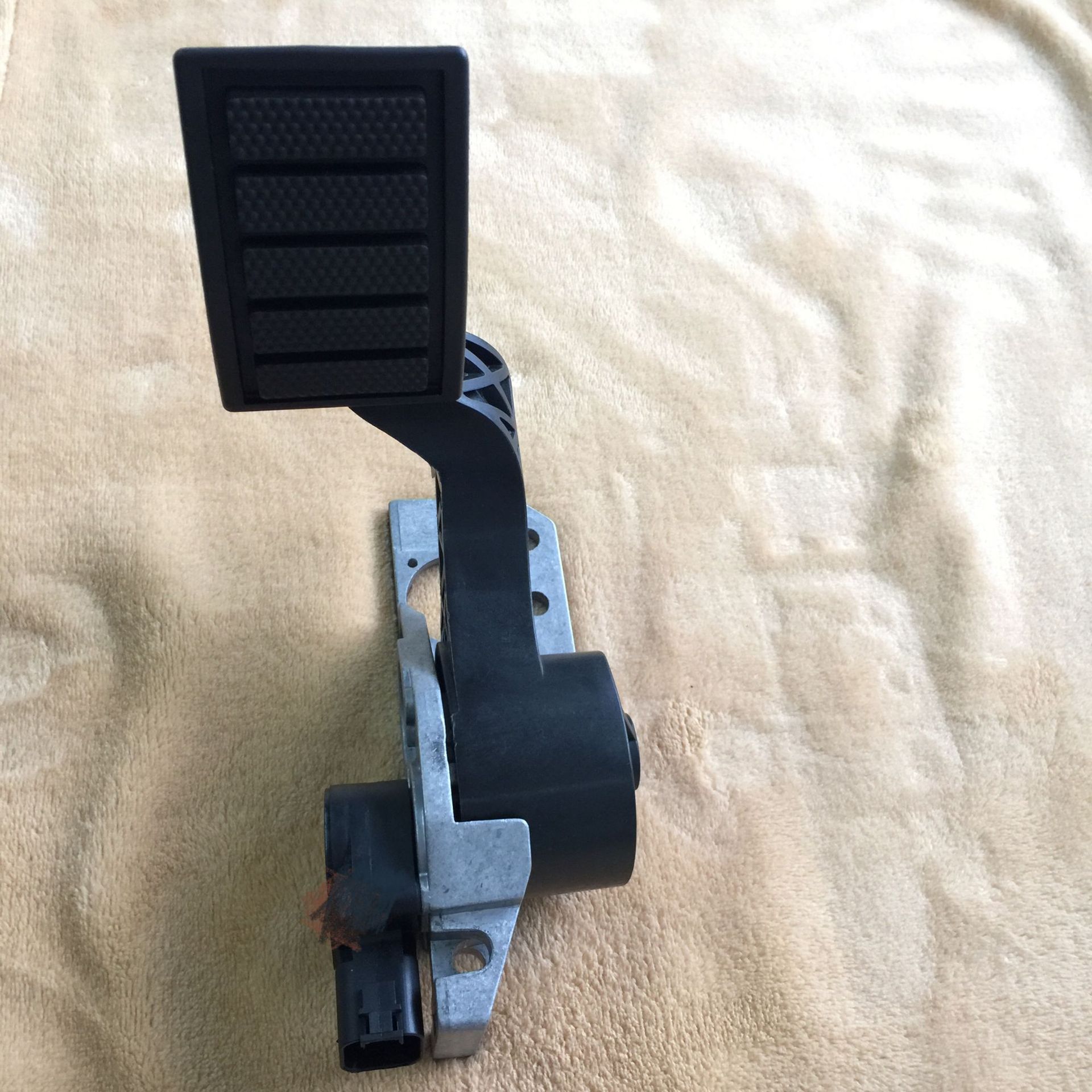 油门踏板传感器 OEM 21116877/82627957-阿里巴巴