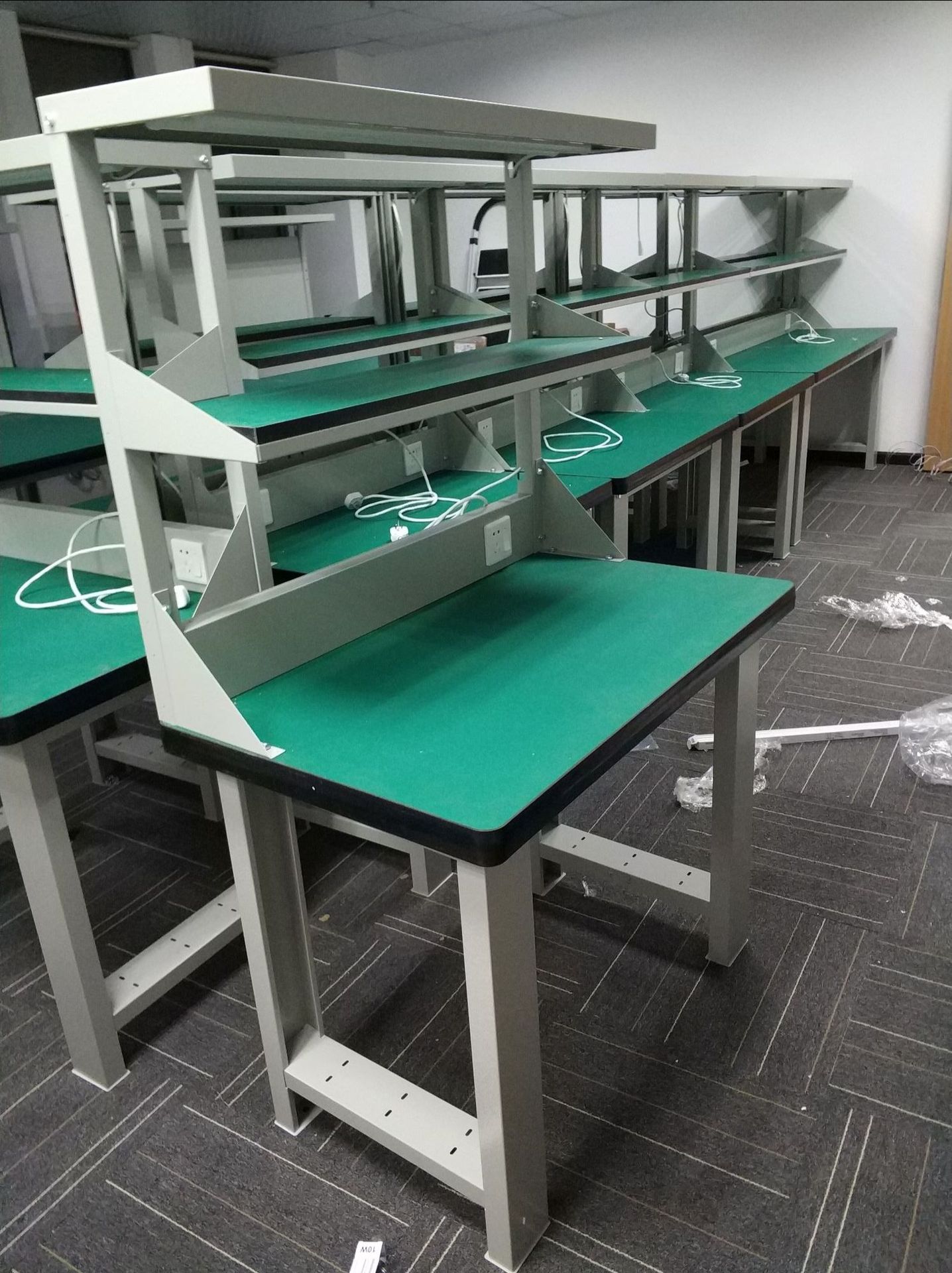 重型防静电工作台 车间工厂组装维修桌带抽屉防静电工作台-阿里巴巴