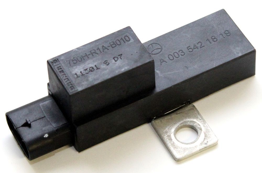 A0035421819适用于奔驰W212 E350汽车继电器模块A 003 542 18 19-阿里巴巴