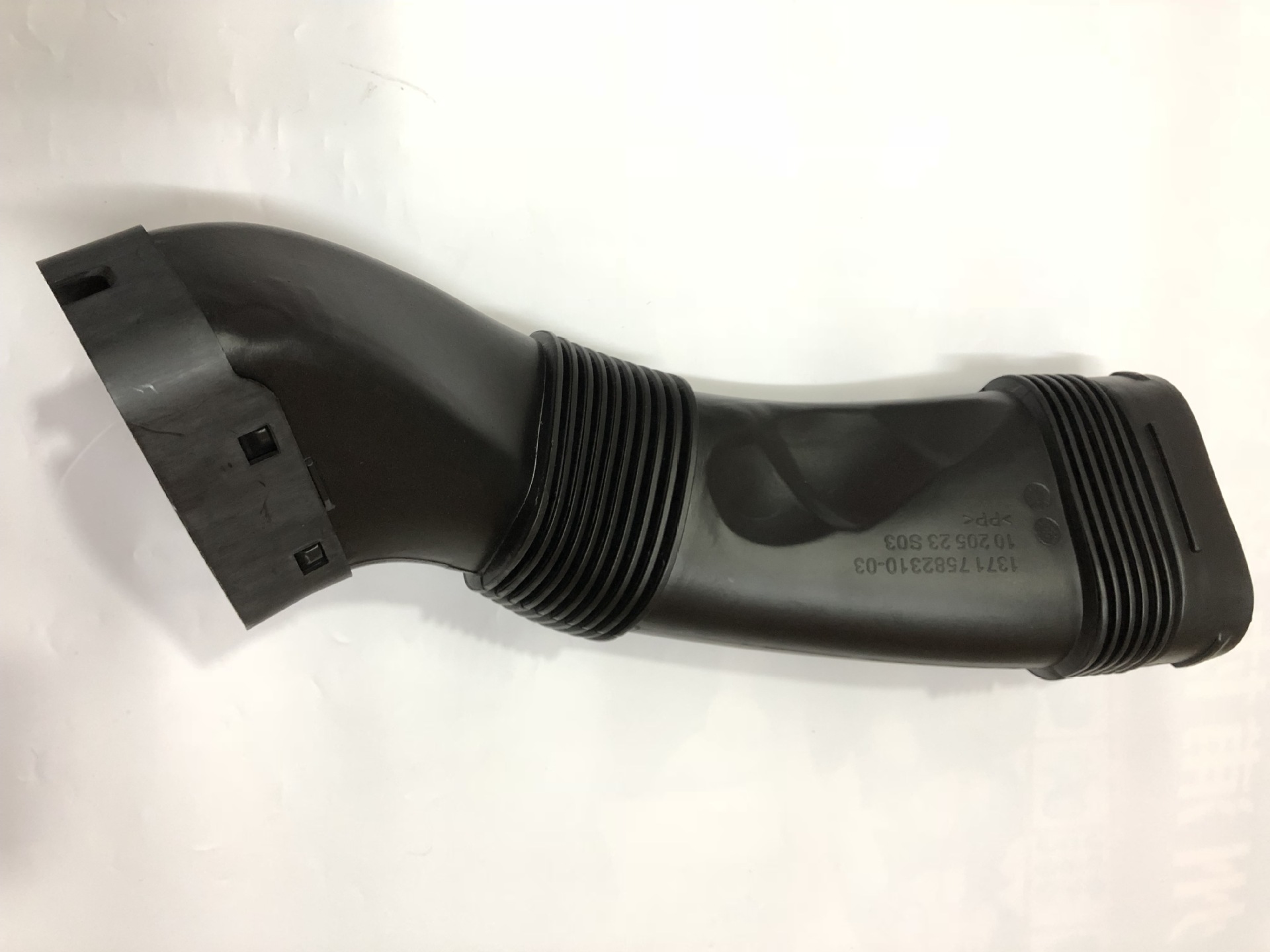 前空气进气管 空气道 适用于宝马F10F11F12F13F01 13717582310-阿里巴巴