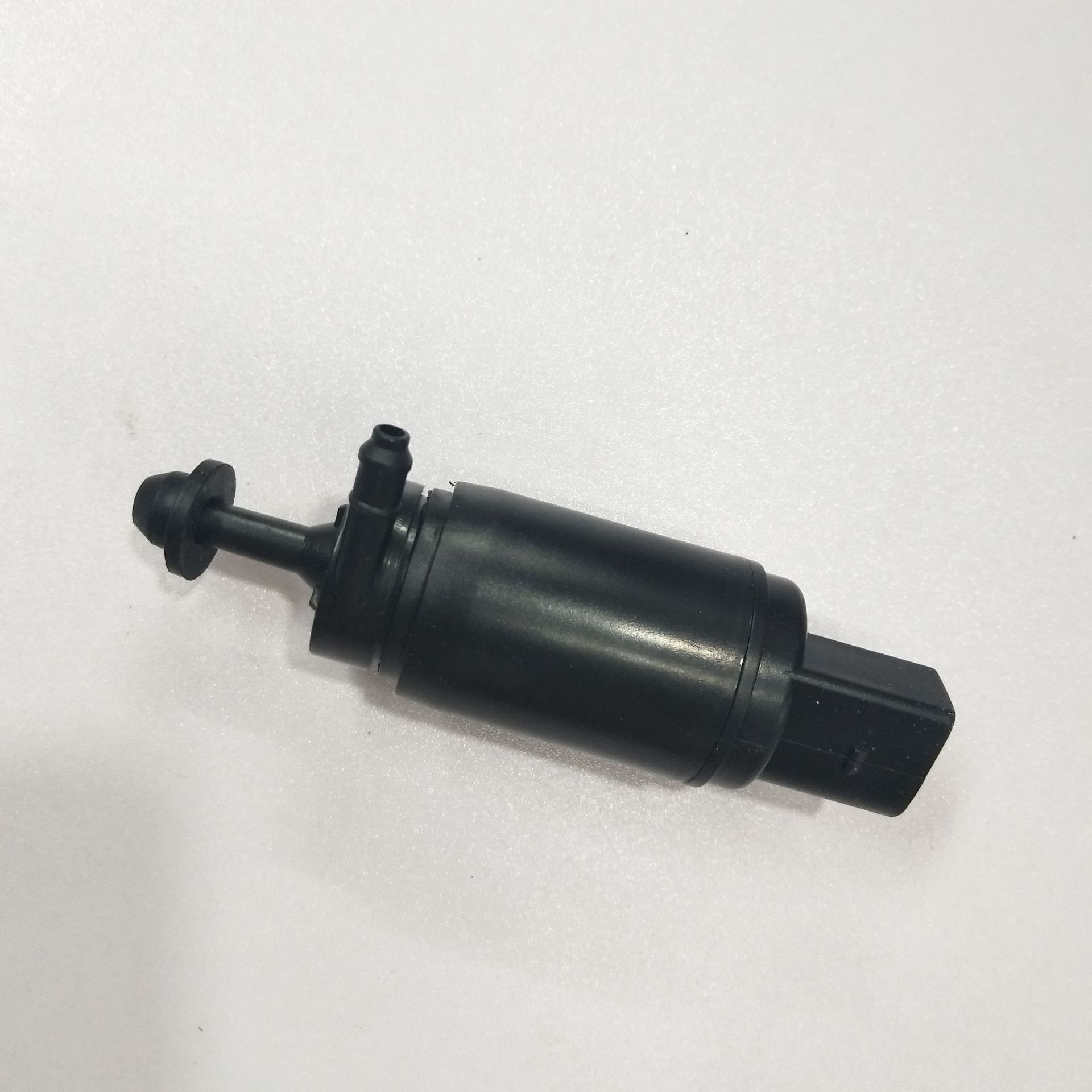 汽车喷水电机 大灯洗涤泵适用于宝马 挡风玻璃清洗液泵 批发-阿里巴巴