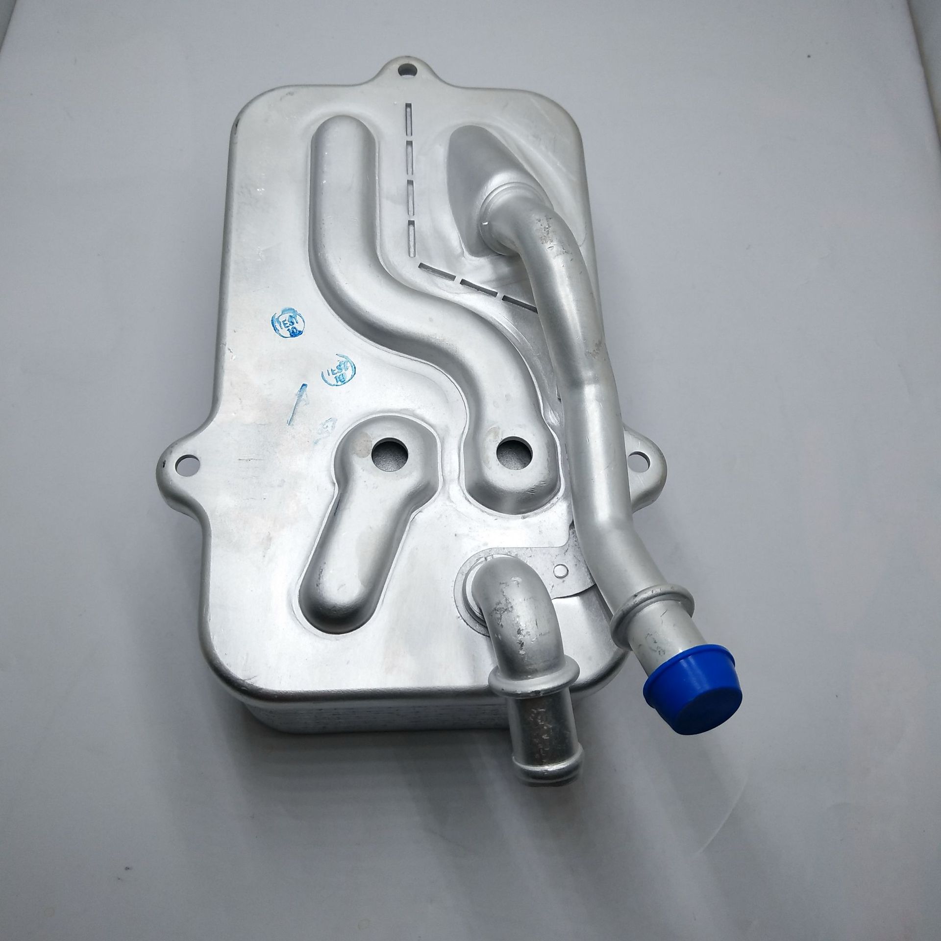 汽车冷却系统机油冷却器 散热器适用于奥迪A8 09E409061-阿里巴巴