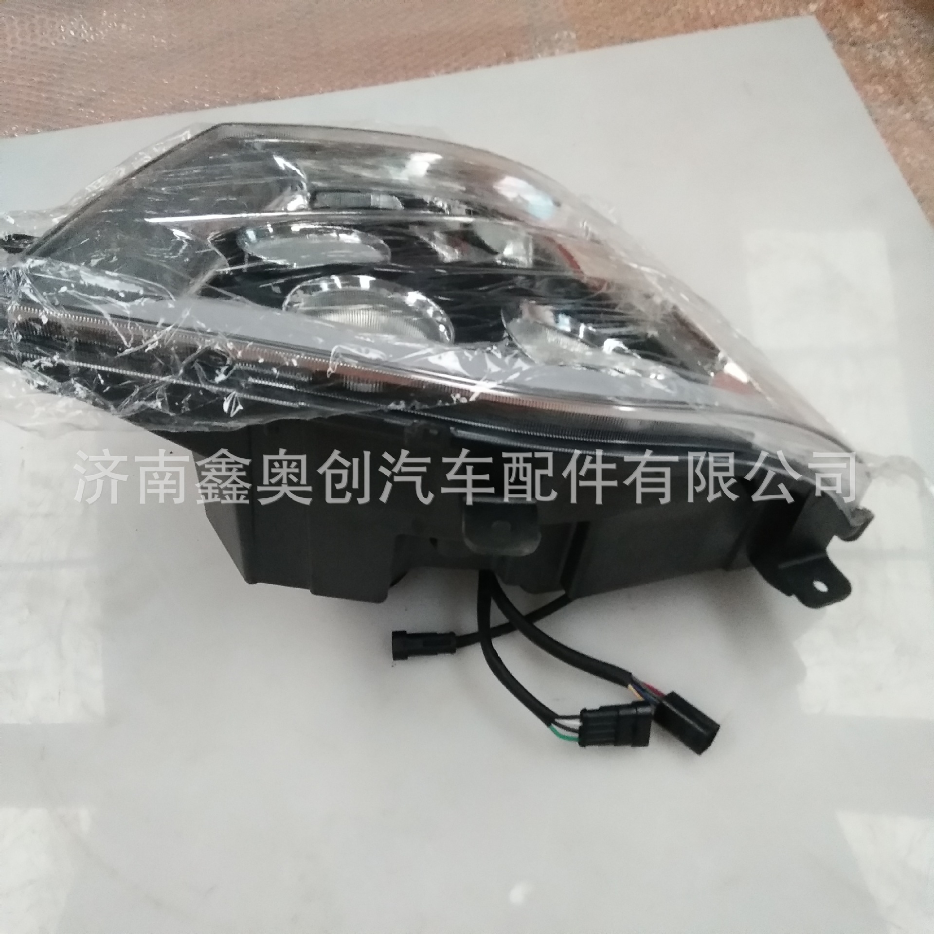 中国重汽豪沃HOWO驾驶室配件WG9525720026豪瀚大灯总成-阿里巴巴