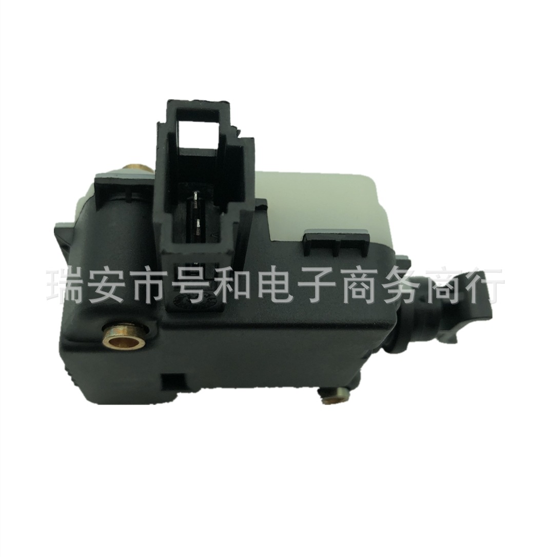 宝来 高尔夫 帕萨特 polo B5后备箱闭锁器行李箱电机 3B0959781C-阿里巴巴