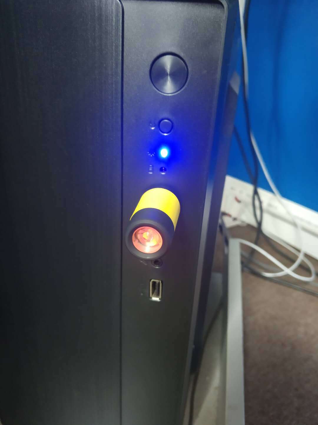 厂家直销mini torch USB可充电迷你手电筒袖珍钥匙扣小手电LED灯-阿里巴巴