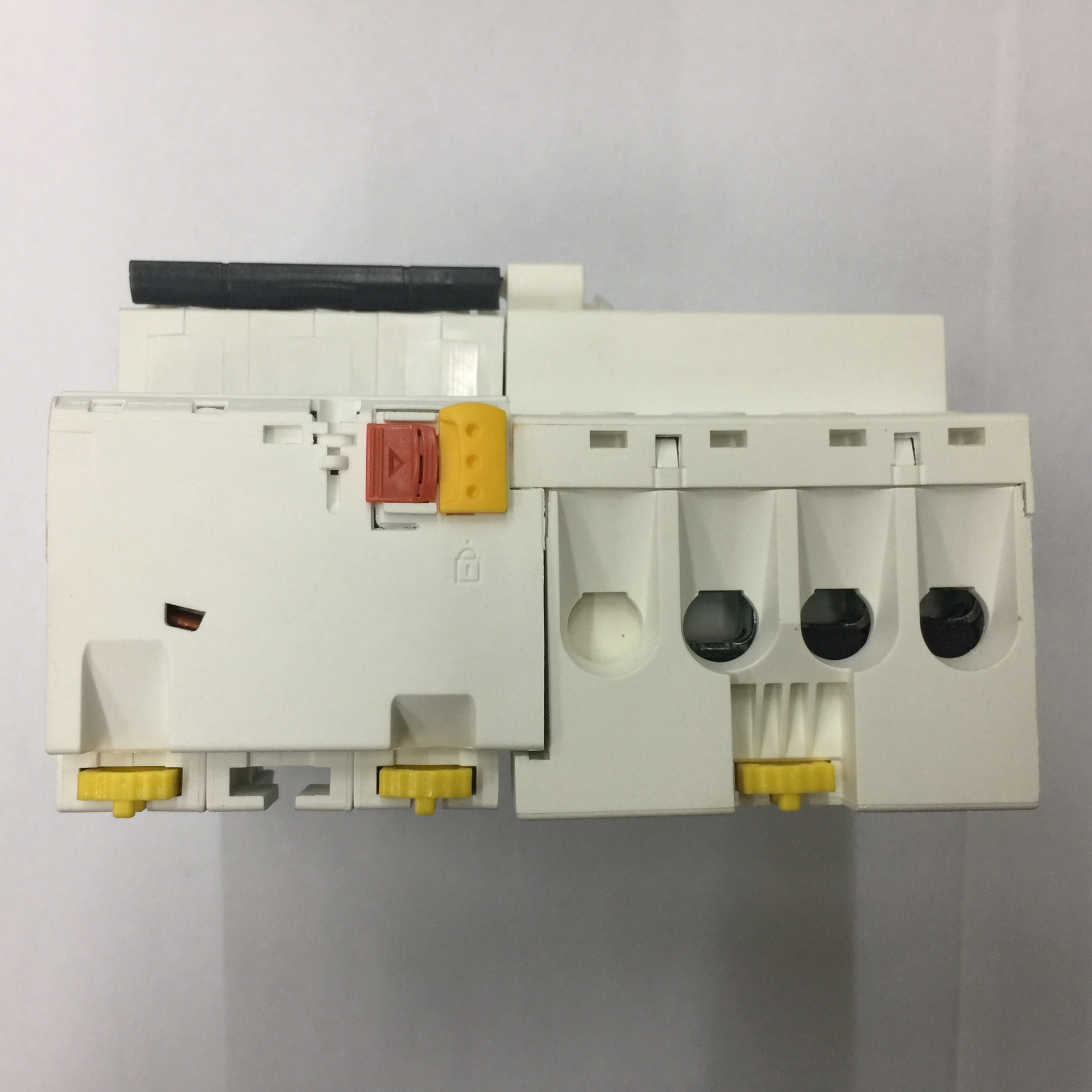 原装正品IC65N 3P C63A 30MA Schneider剩余电流动作保护漏电开关-阿里巴巴