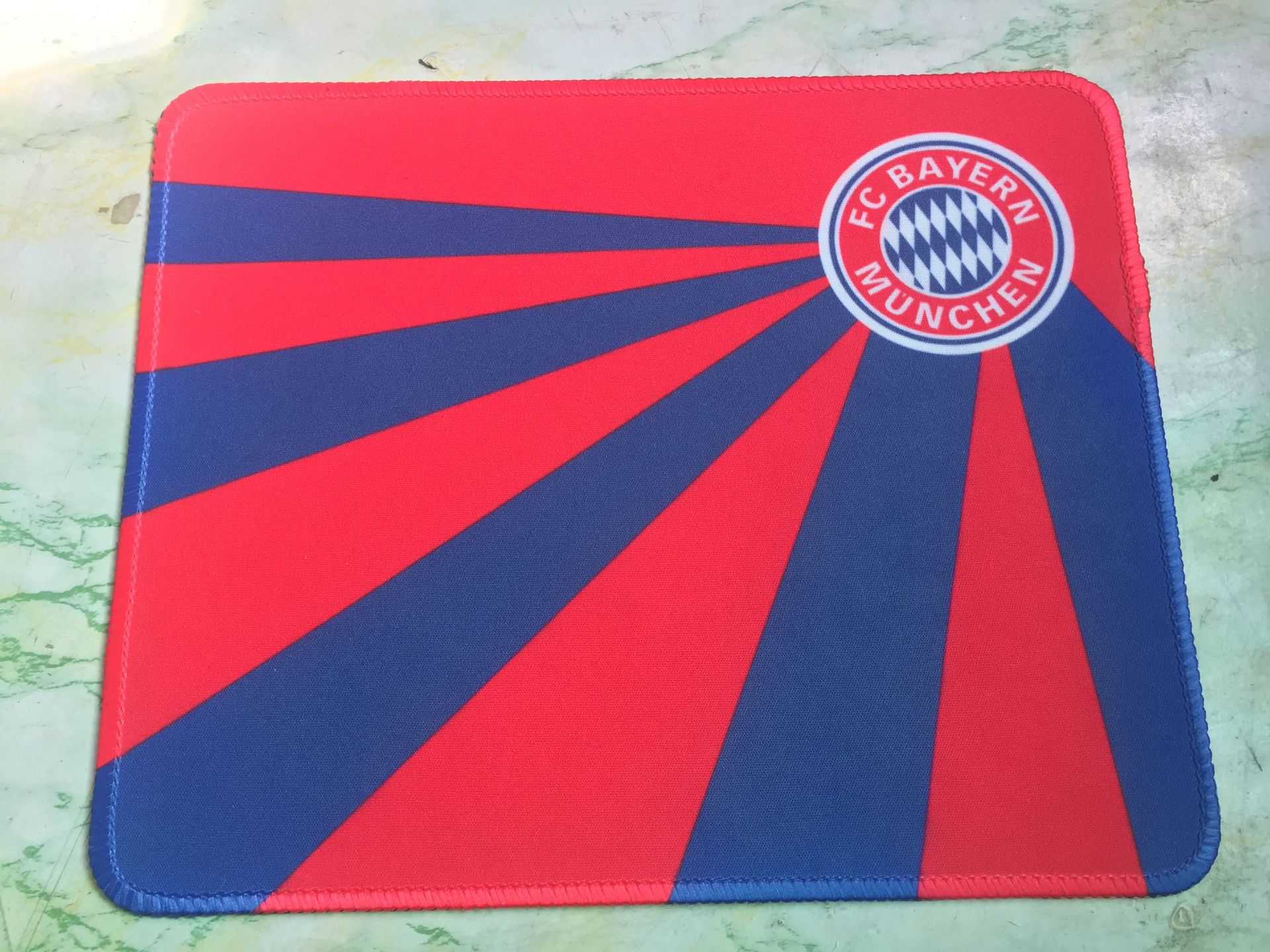 鼠标垫mouse pad 足球队滑鼠垫 批发加大键盘垫桌垫 工厂批发防滑-阿里巴巴