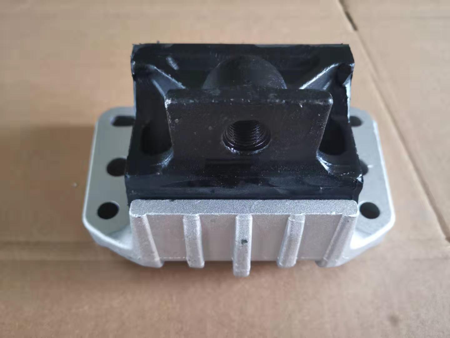 厂家直供优质欧系重卡卡车底盘发动机支架减震6522410213-阿里巴巴