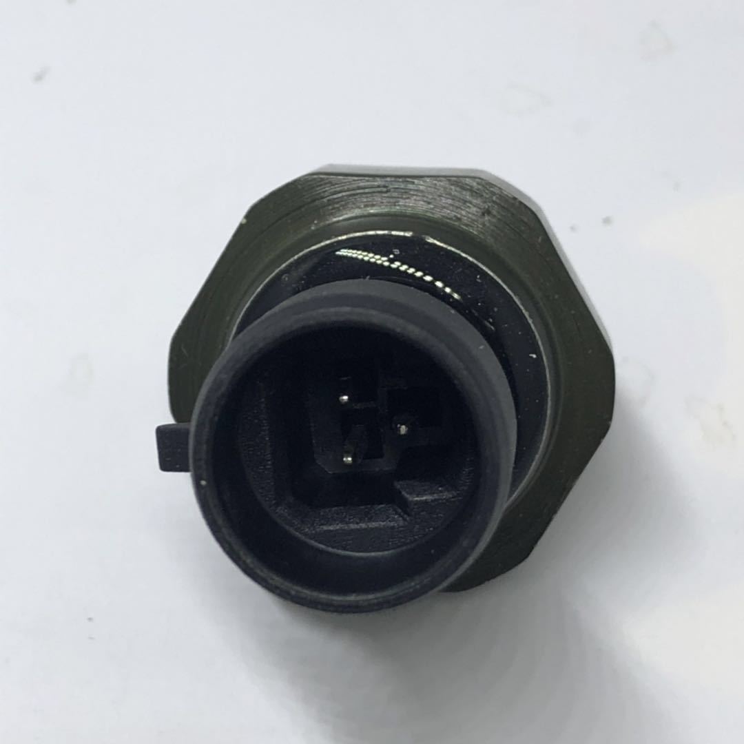 批发电子油压传感器 汽车压力传感器适用于东风 8513826 库存充足-阿里巴巴
