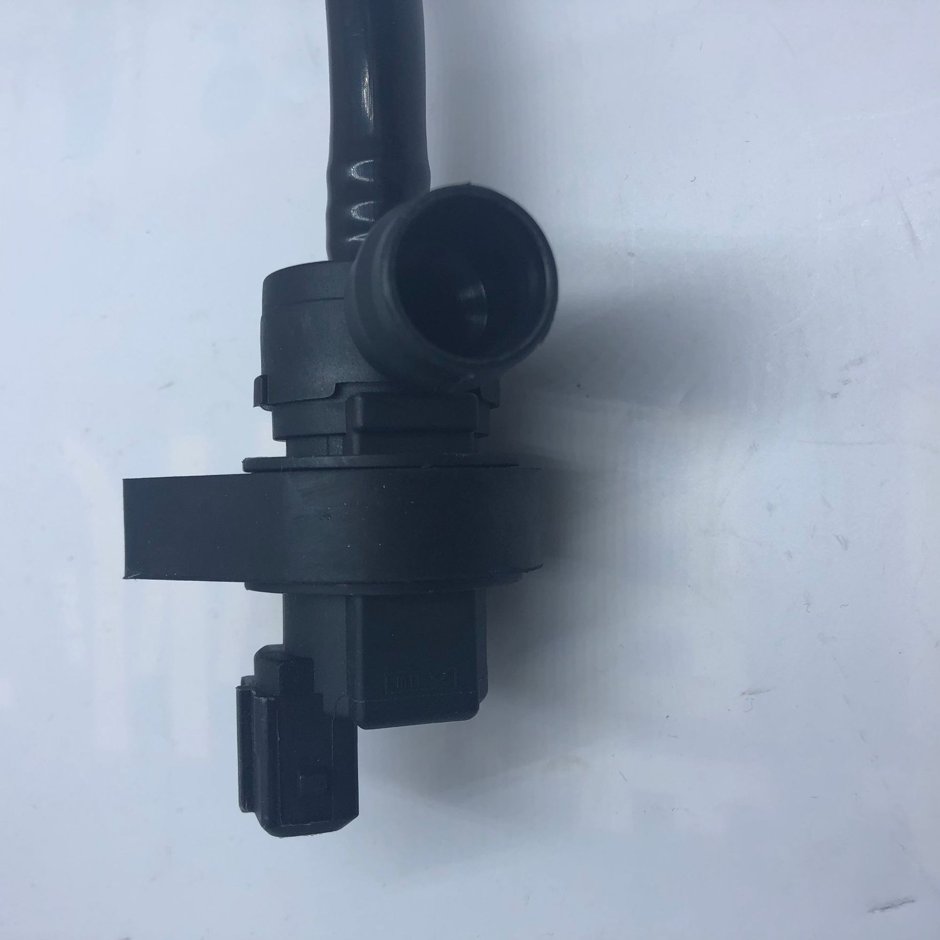 燃油箱通气阀 适用于宝马E60E64E63E66E53 13907506739-阿里巴巴