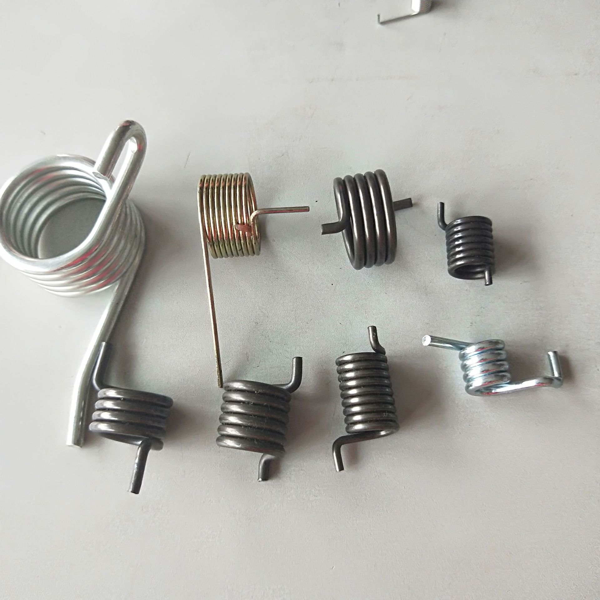 大线径双扭弹簧 6.0mm碳钢扭簧 扭力弹簧 双扭弹簧 单扭弹簧-阿里巴巴