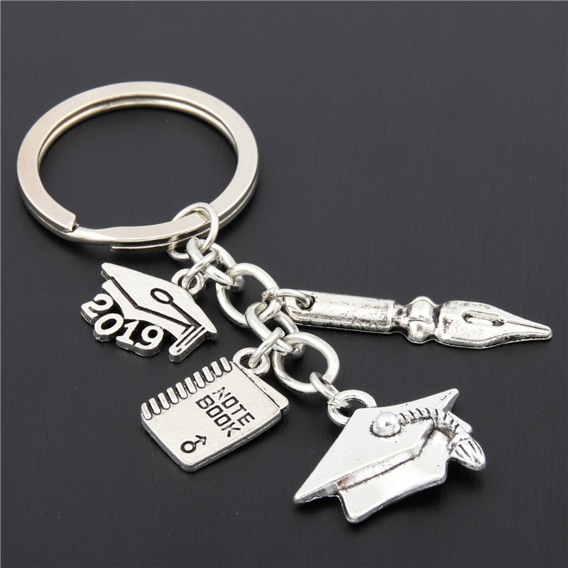 2021 2019 Graduation Ceremony Keychain Diploma Bachelor Cap Key Ring ...
