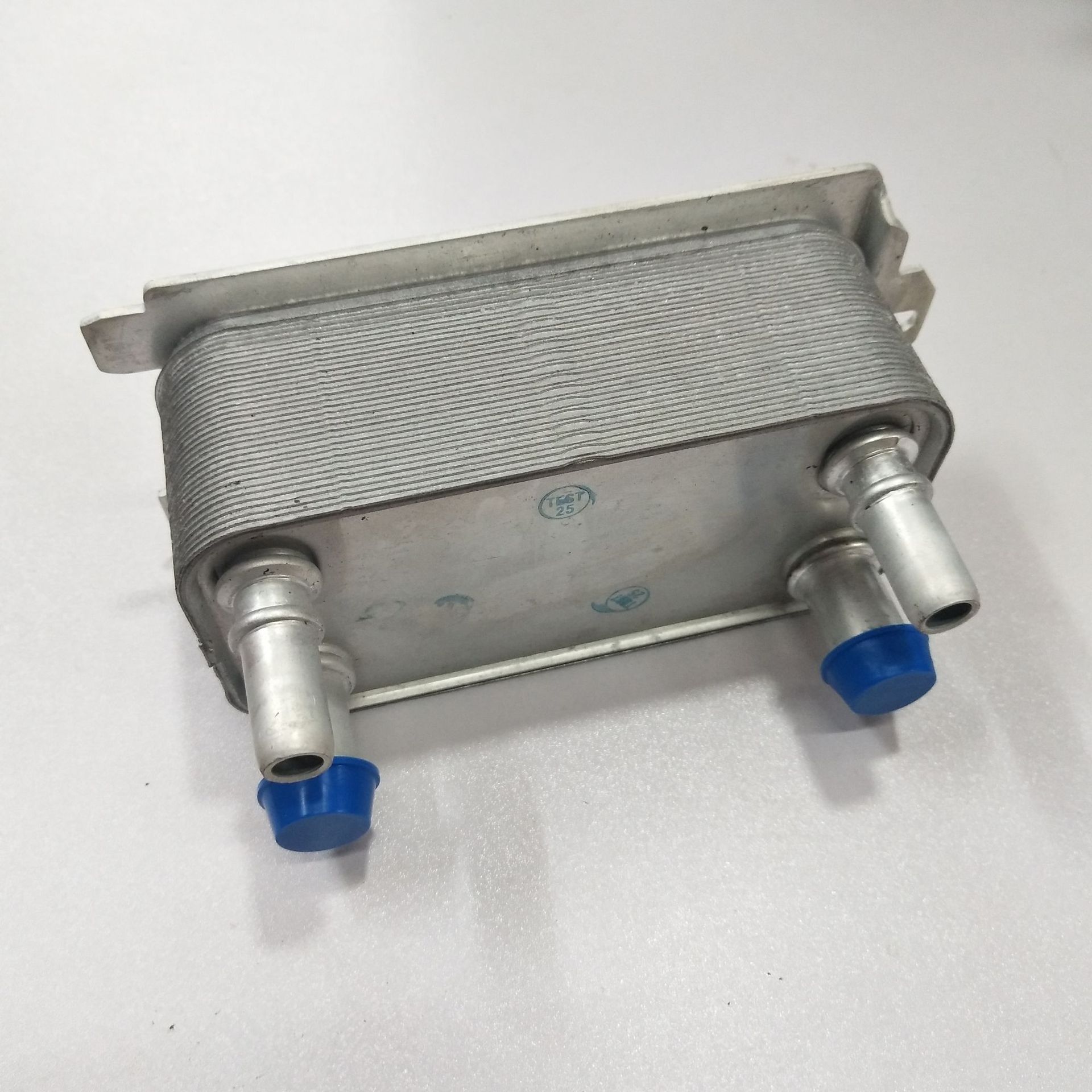 汽车机油冷却器 自动变速箱散热器 适用于捷豹路虎揽胜 LR036354-阿里巴巴