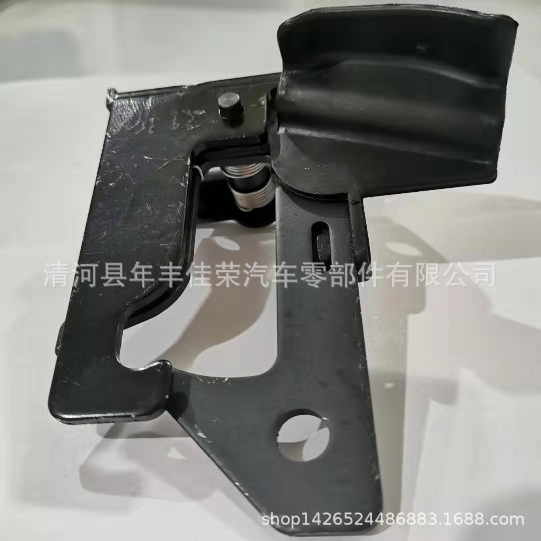 汽车配件E级 W212 E200L E260L E280L E300L机盖挂钩2128800064-阿里巴巴