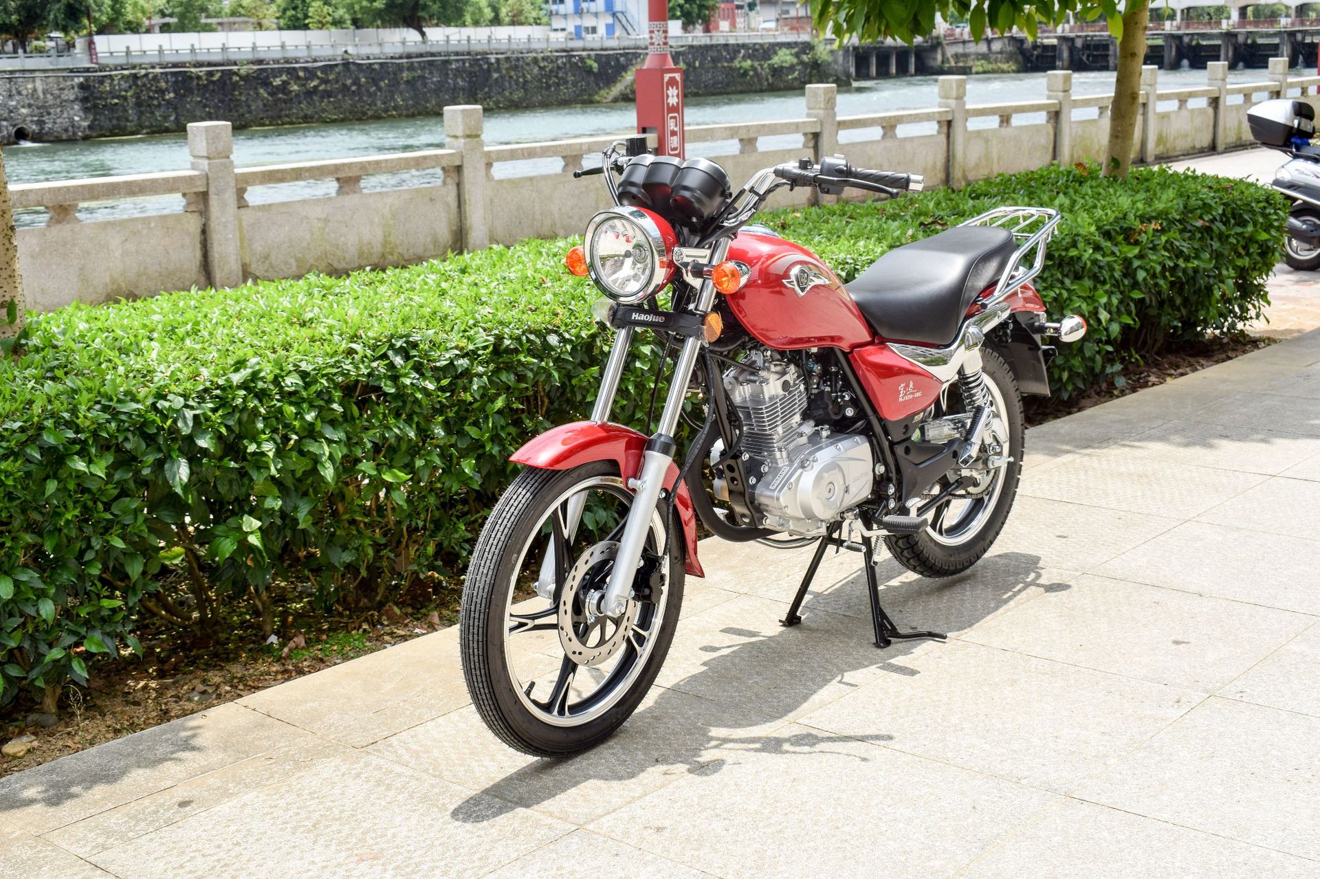 供应国四电喷大长江豪爵牌宝逸HJ125-18C男装跨骑太子款式摩托车-阿里巴巴