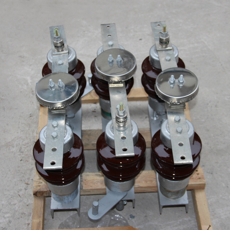 西亚户外高压隔离开关GW4-11KV - 15KV GW4普通铜排型隔离开关-阿里巴巴