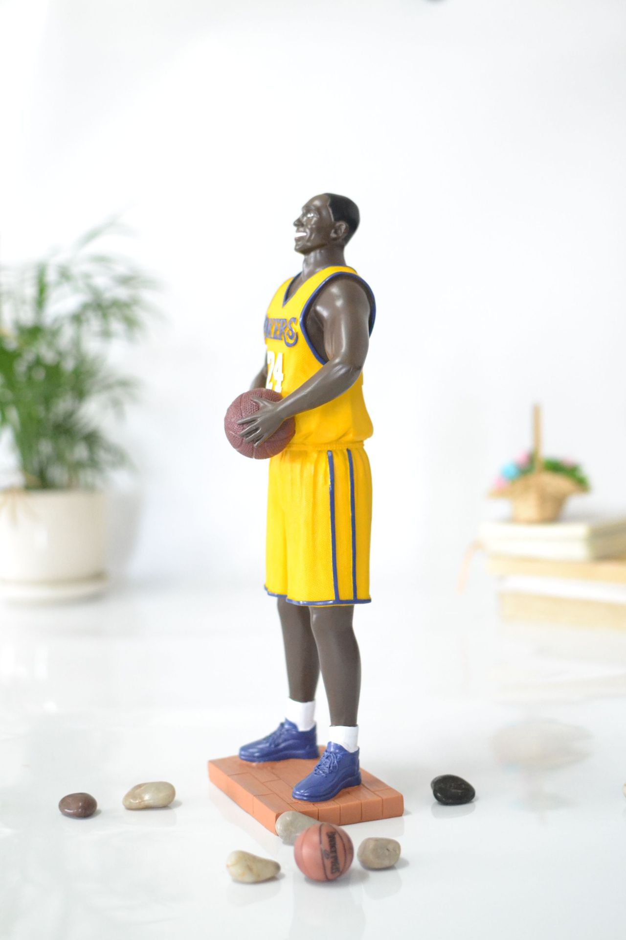 家居摆件工艺品nba球星欧文科比詹姆斯篮球人物球星手办学生礼品-阿里巴巴