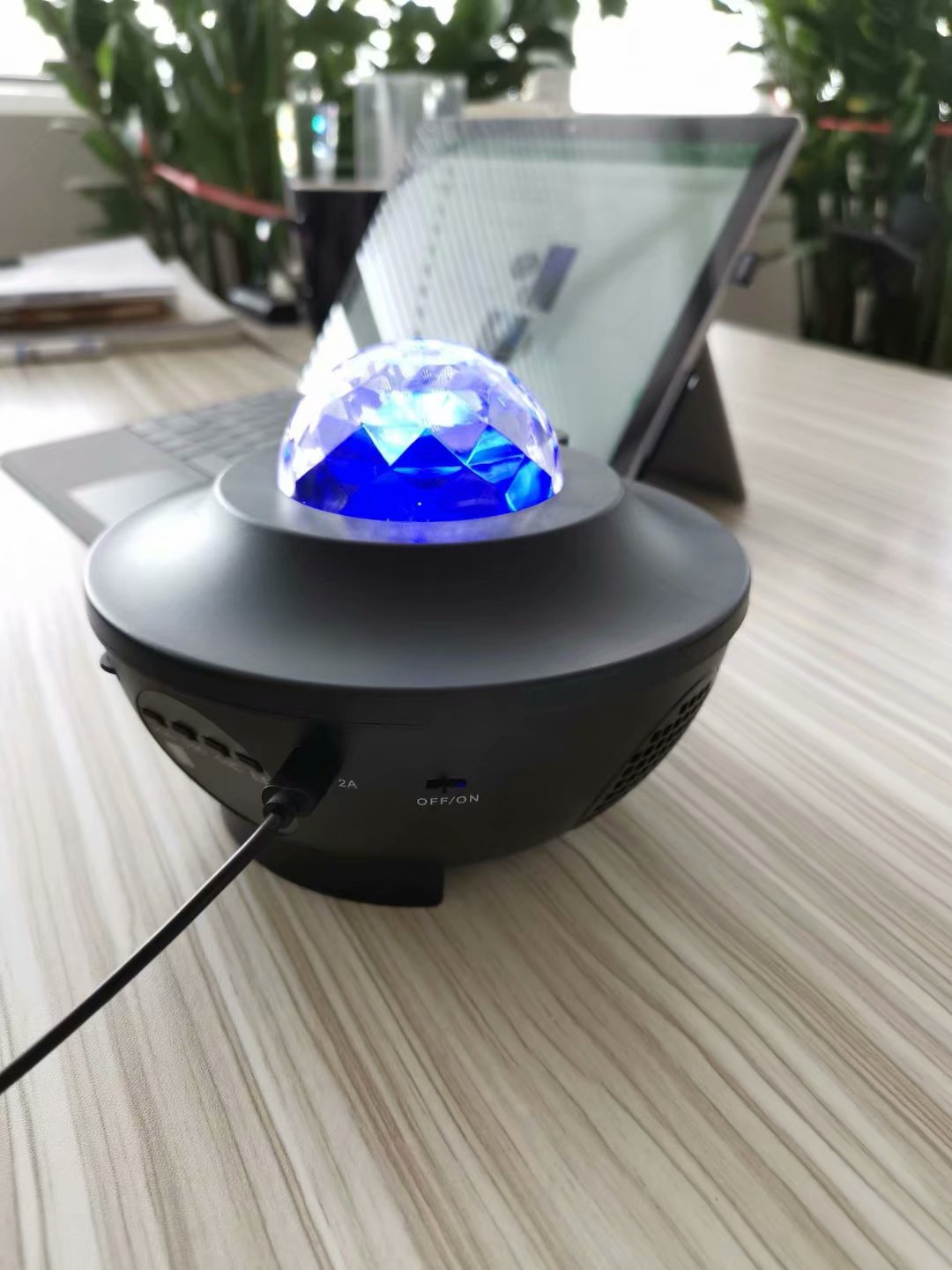 LED星空投影灯满天星激光月球灯 USB氛围灯 迷你家居LED小夜灯采购价格、怎么样、行情市场-CCEE选品中心