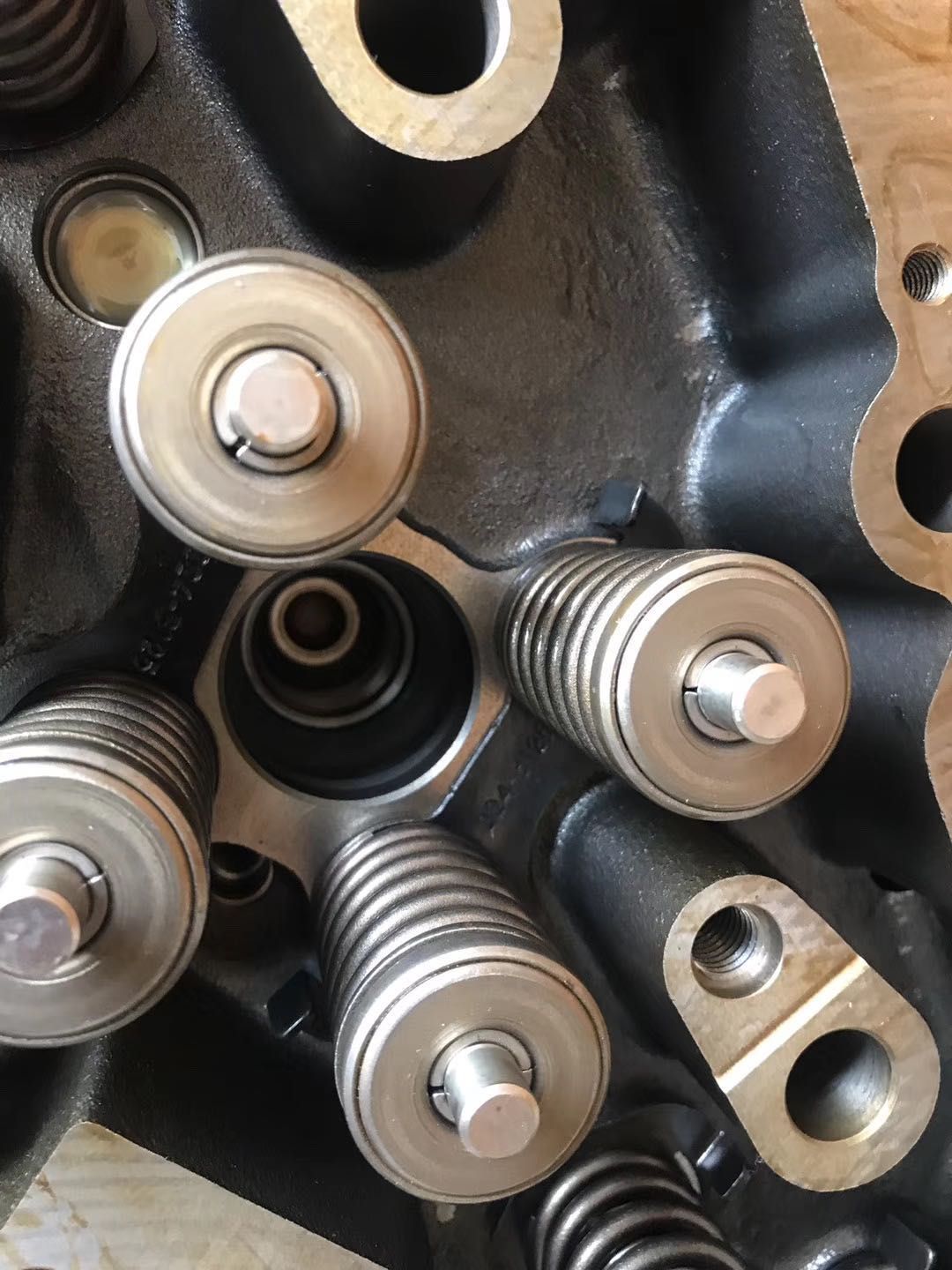 供应卡特彼勒345D,349D,C13发动机缸盖305-0617-阿里巴巴