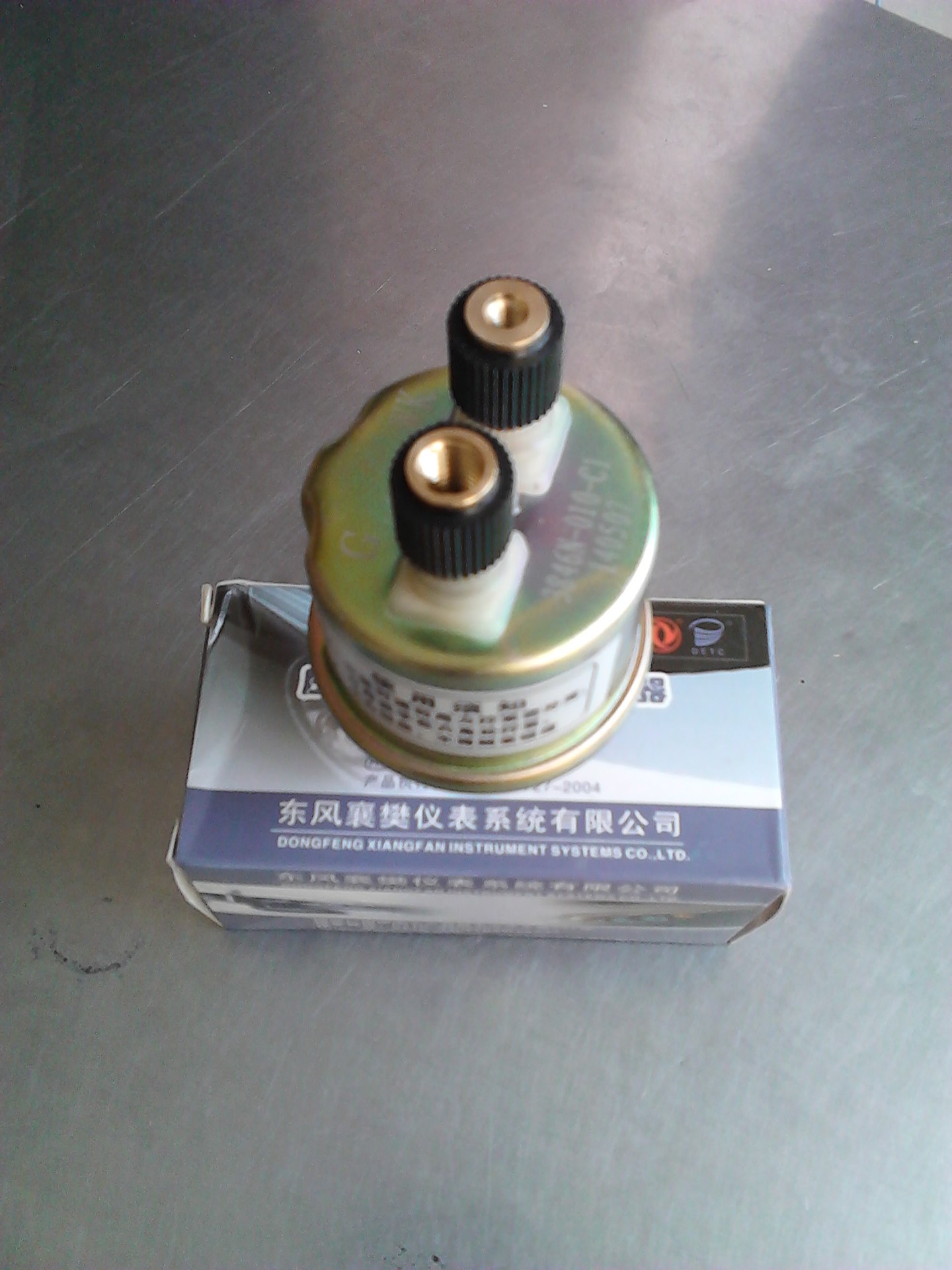 柴油发电机组机油压力报警传感器 3846N-010-C1 油压探头C3967251-阿里巴巴