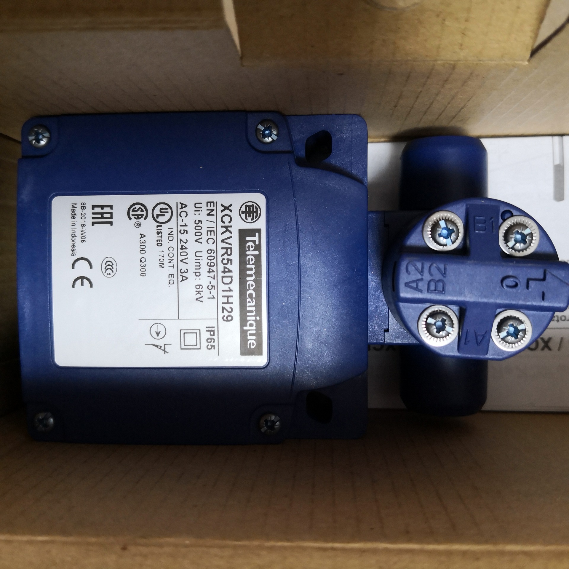 ZCMD21L2限位开关原装正品现货库存保修一年-阿里巴巴