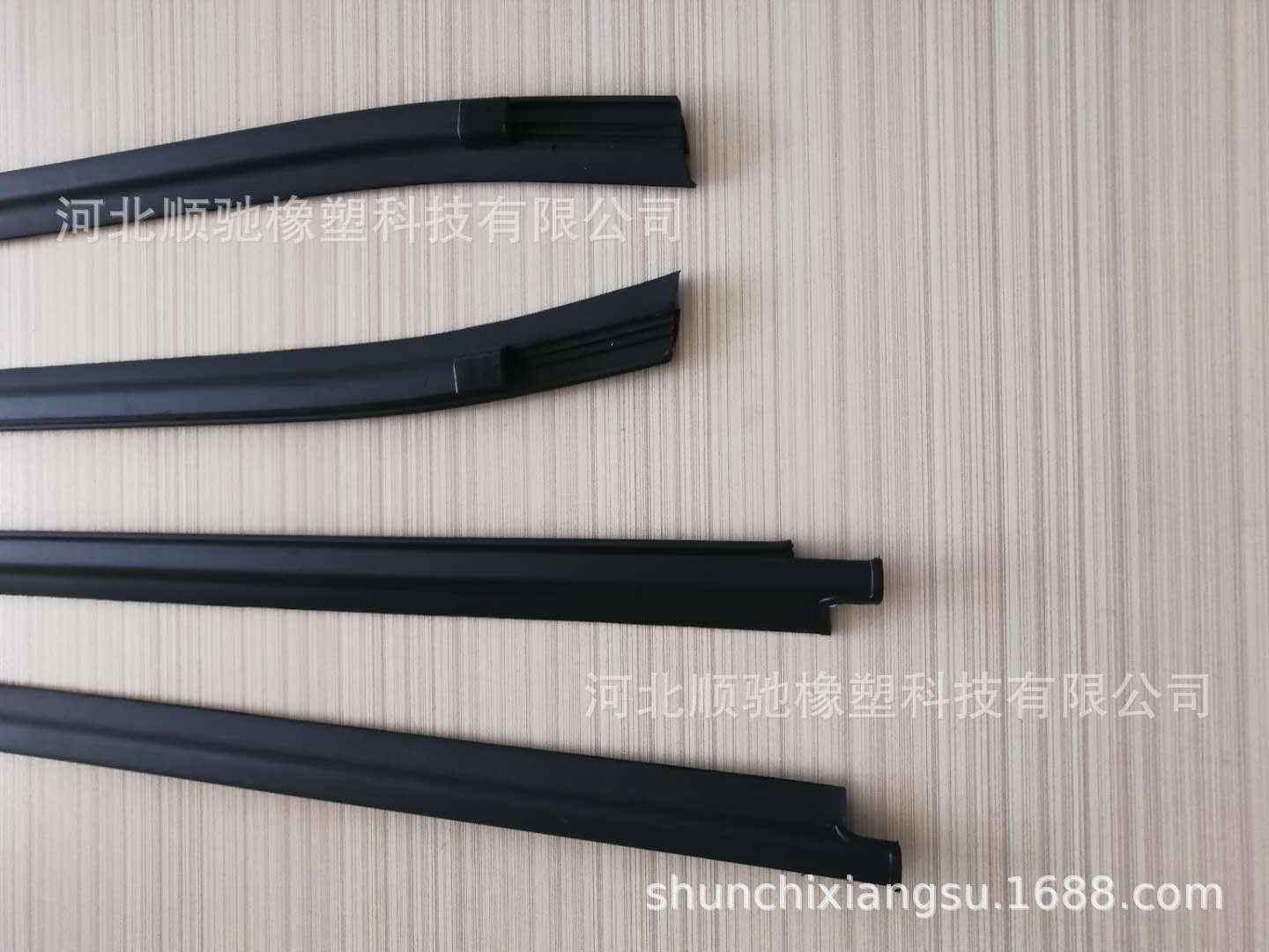汽车车窗玻璃外压条适用于 05-15HILUX 68162-0K010海拉克斯-阿里巴巴
