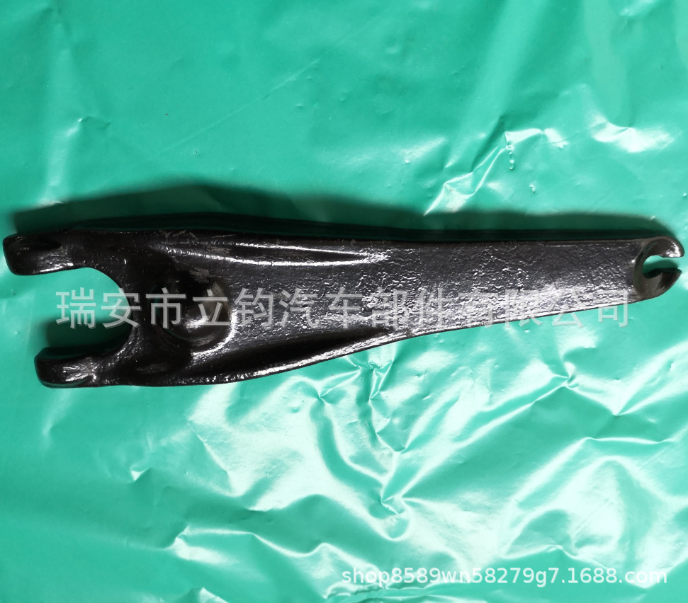 适用雷诺汽车离合器拨叉 7700112818 7700 112 818-阿里巴巴