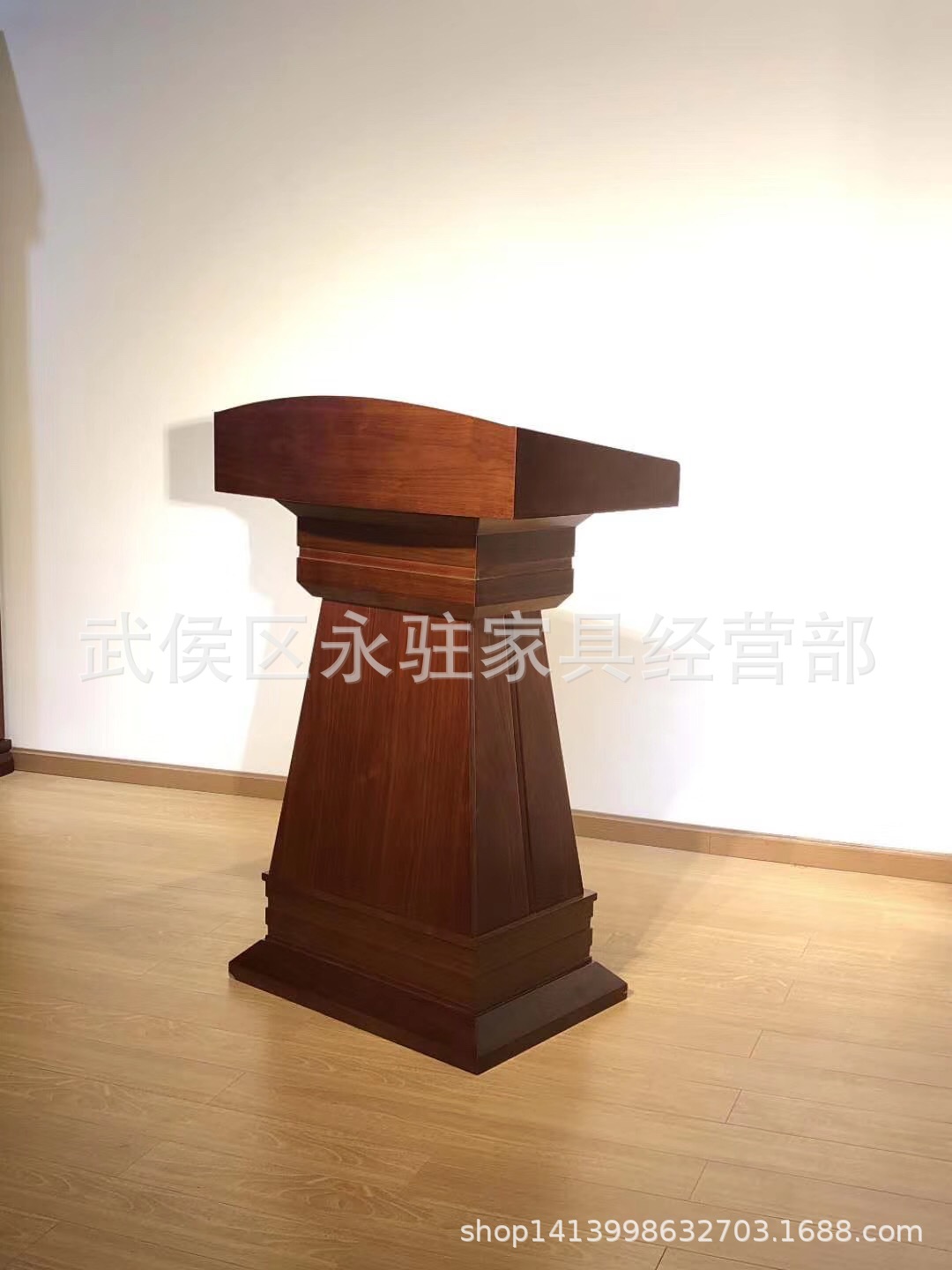 厂家批发主席台2020新款木皮胡桃木色主席台会议桌演讲台-阿里巴巴