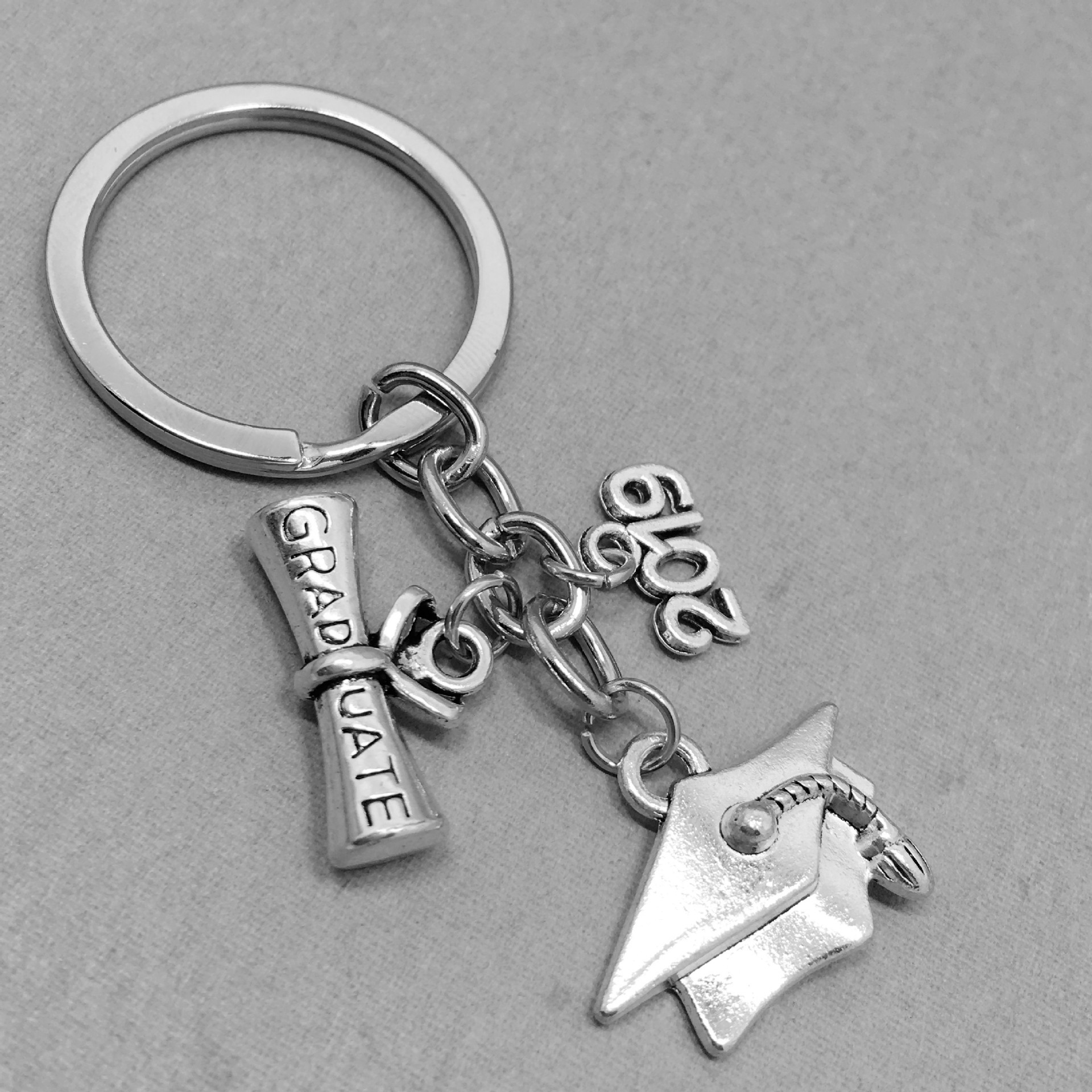 2021 2019 Graduation Ceremony Keychain Diploma Bachelor Cap Key Ring ...