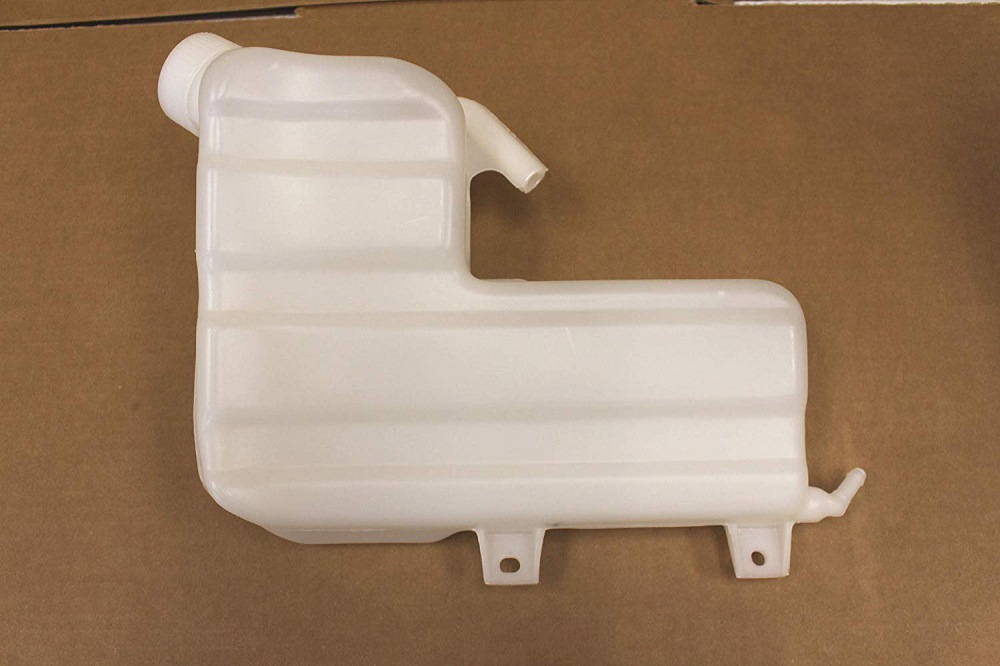 适用 五十铃 4HF1 4HG1 4HE1 膨胀水壶 8972108440 8981781770-阿里巴巴