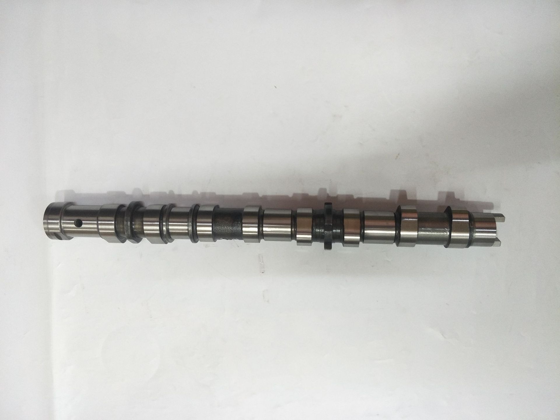 汽车凸轮轴 适用于奔驰W204W212S204C204 2710501401 进气如轮轴-阿里巴巴