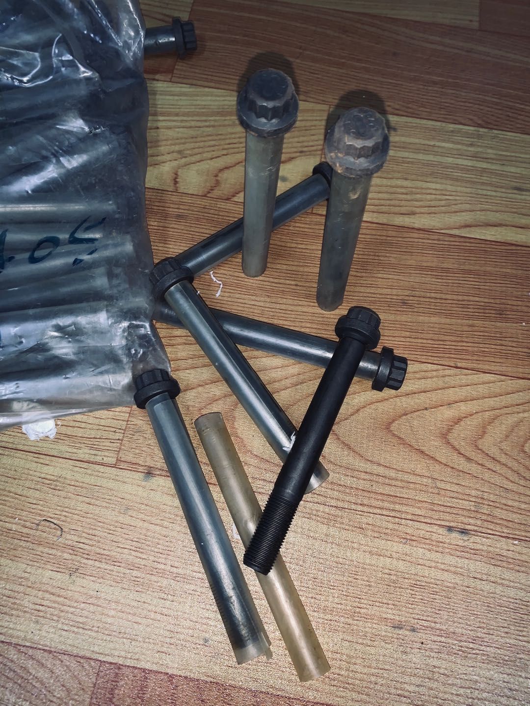 供应卡特彼勒CAT3516连杆螺丝7N2405-阿里巴巴